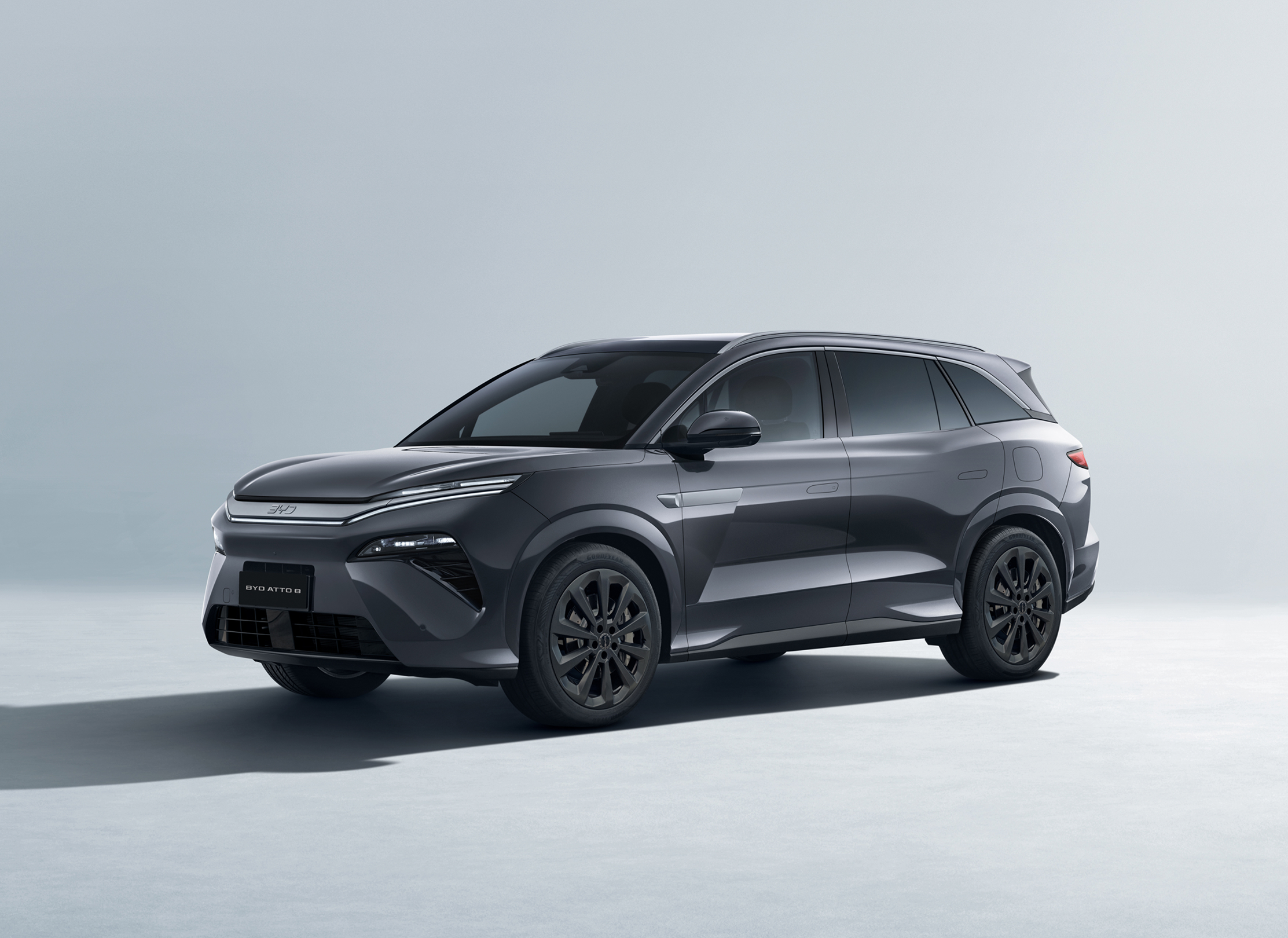 BYD Atto 8