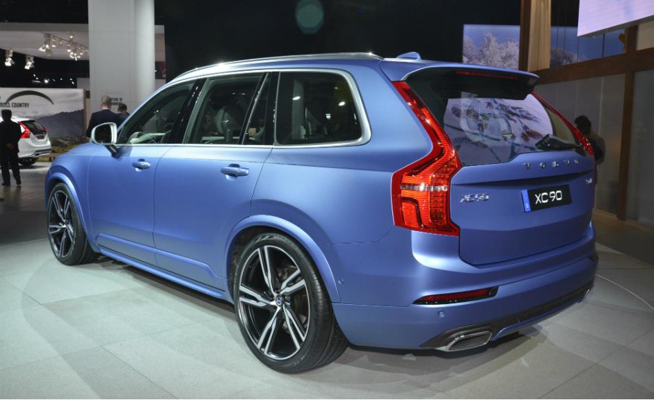 Volvo apresenta XC90 R-Design em Detroit