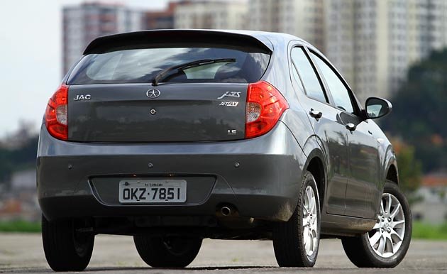 TESTE: JAC J3 S é divertido, mas por tempo limitado