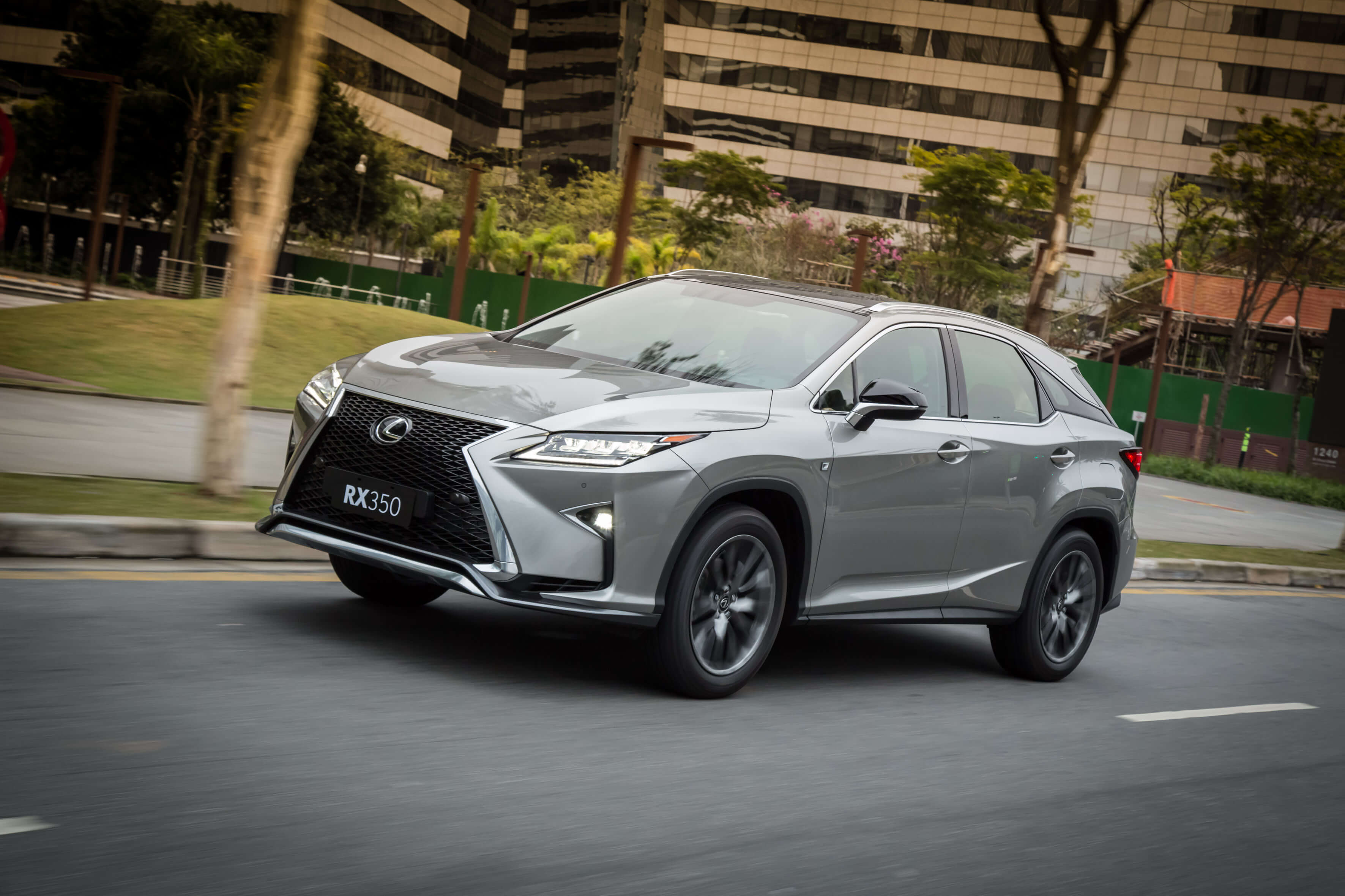 Novo Lexus RX 350 é para quem quer sair da mesmice