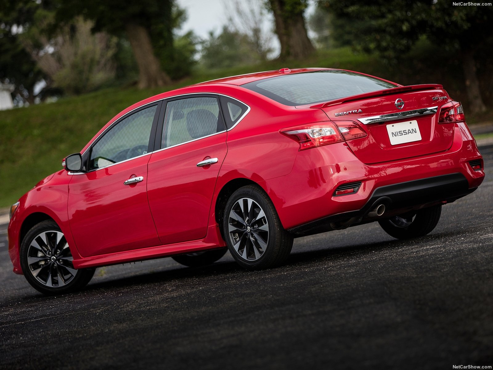Nissan Sentra SR agora é turbo e tem 190 cv