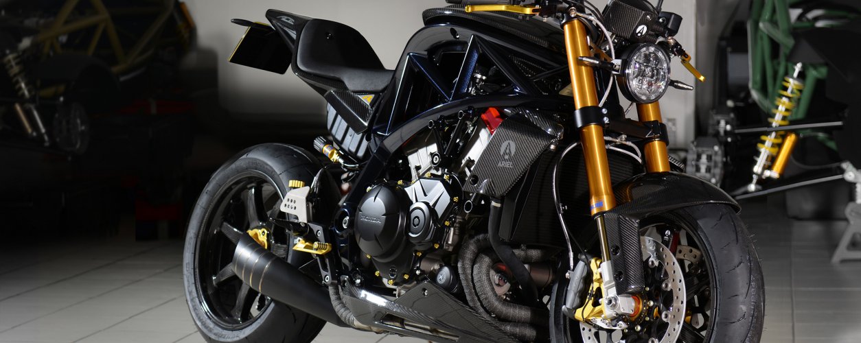 Ariel revela Ace R com fibra de carbono e 201 cv!