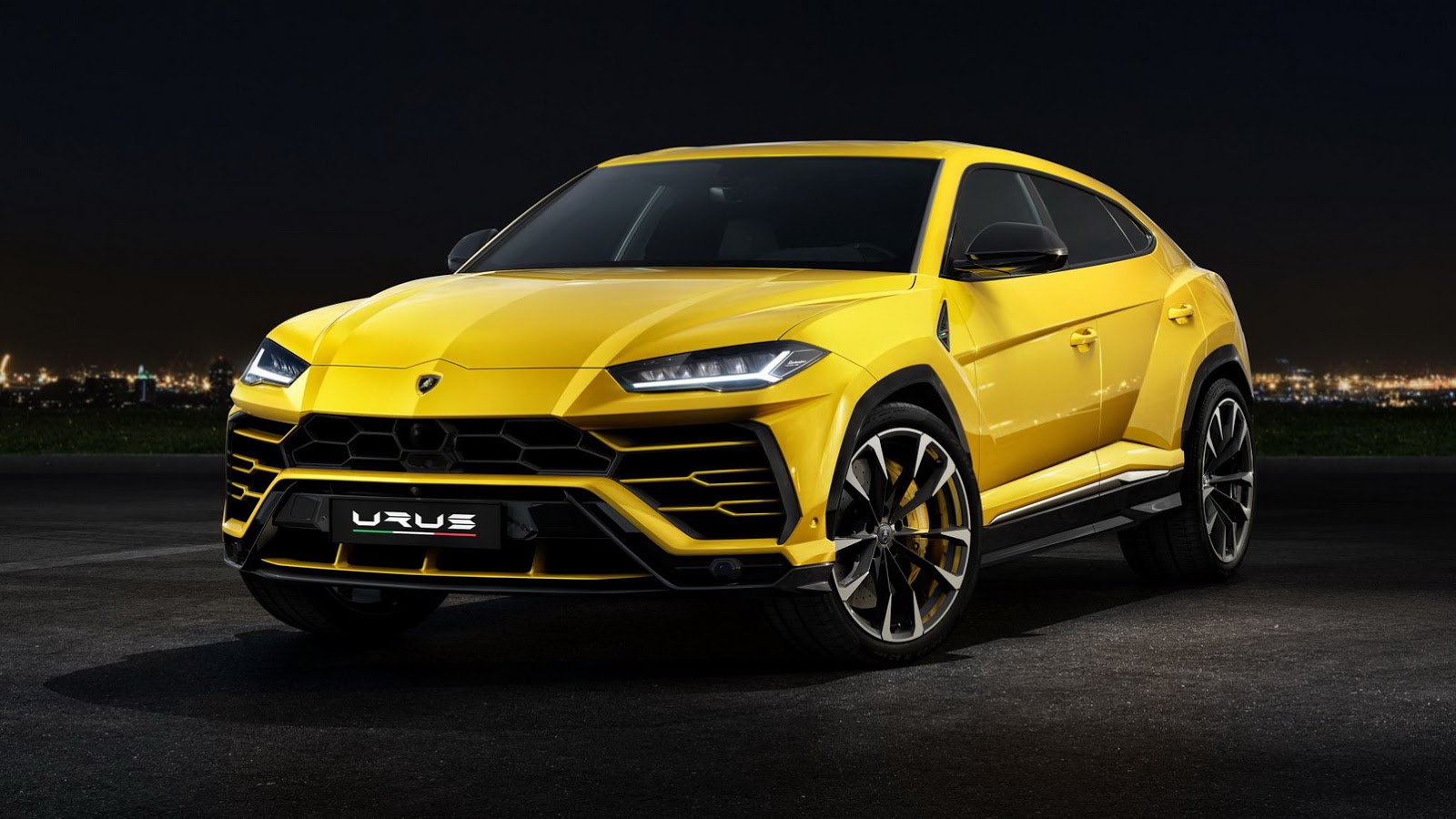 Lamborghini apresenta o SUV Urus