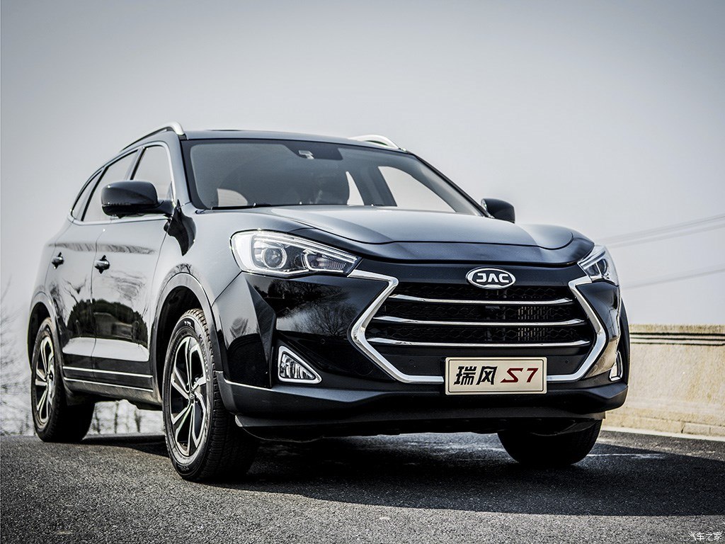 JAC lança T40 com câmbio CVT em 16 de abril