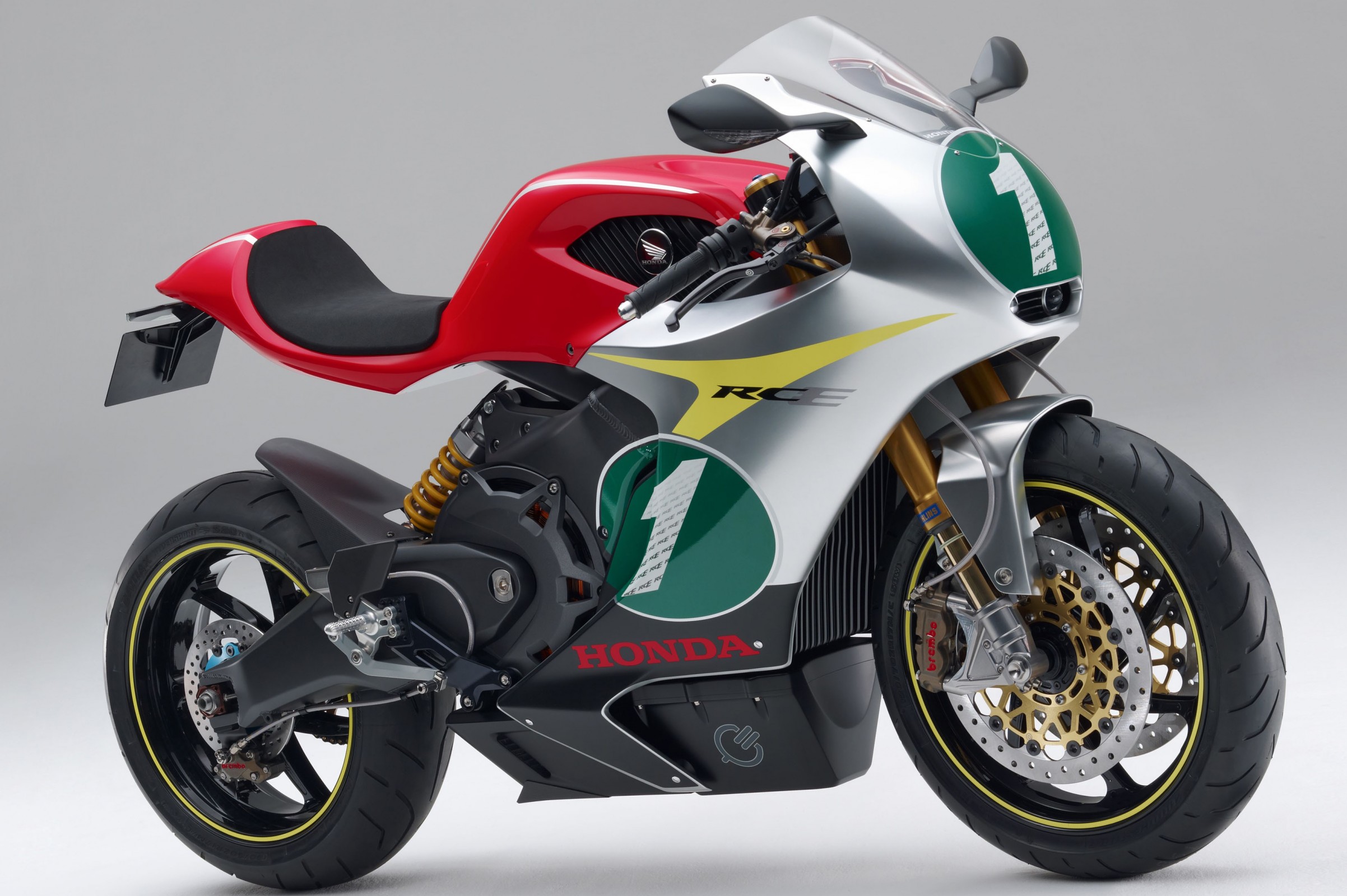 Honda e Hitachi com carga máxina