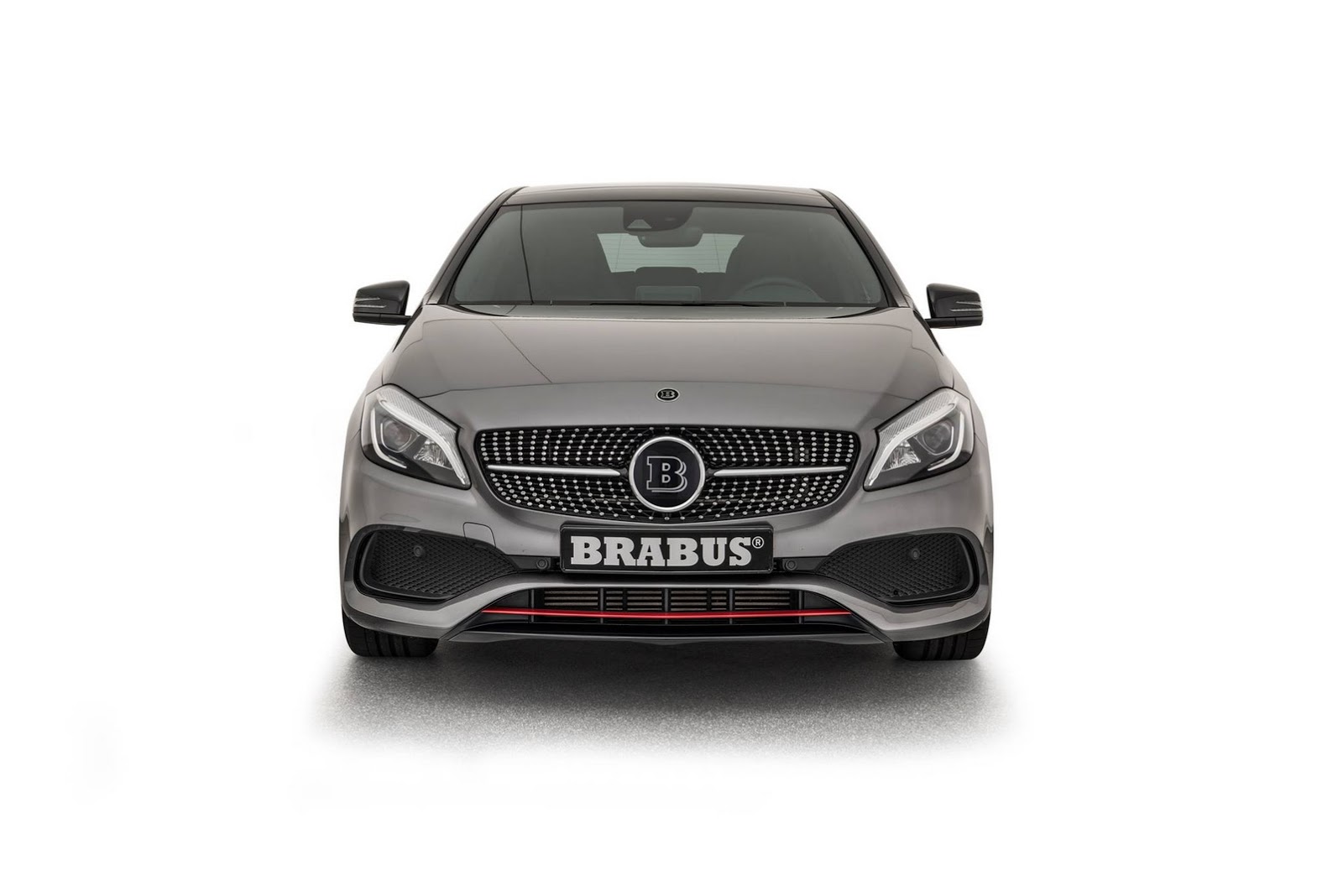 Preparação da Brabus deixa Classe A com 400 cv