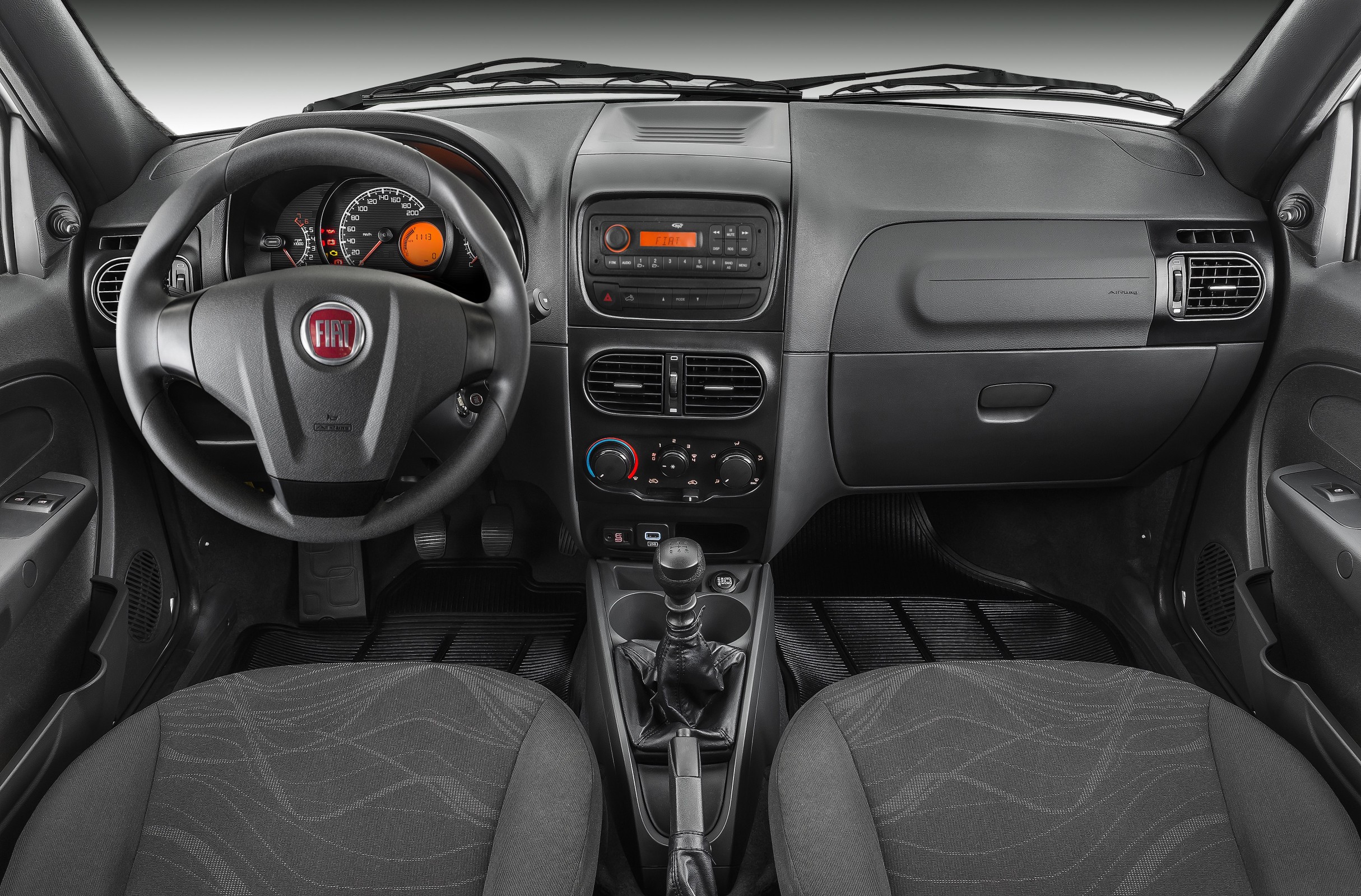 Fiat apresenta Strada 2018