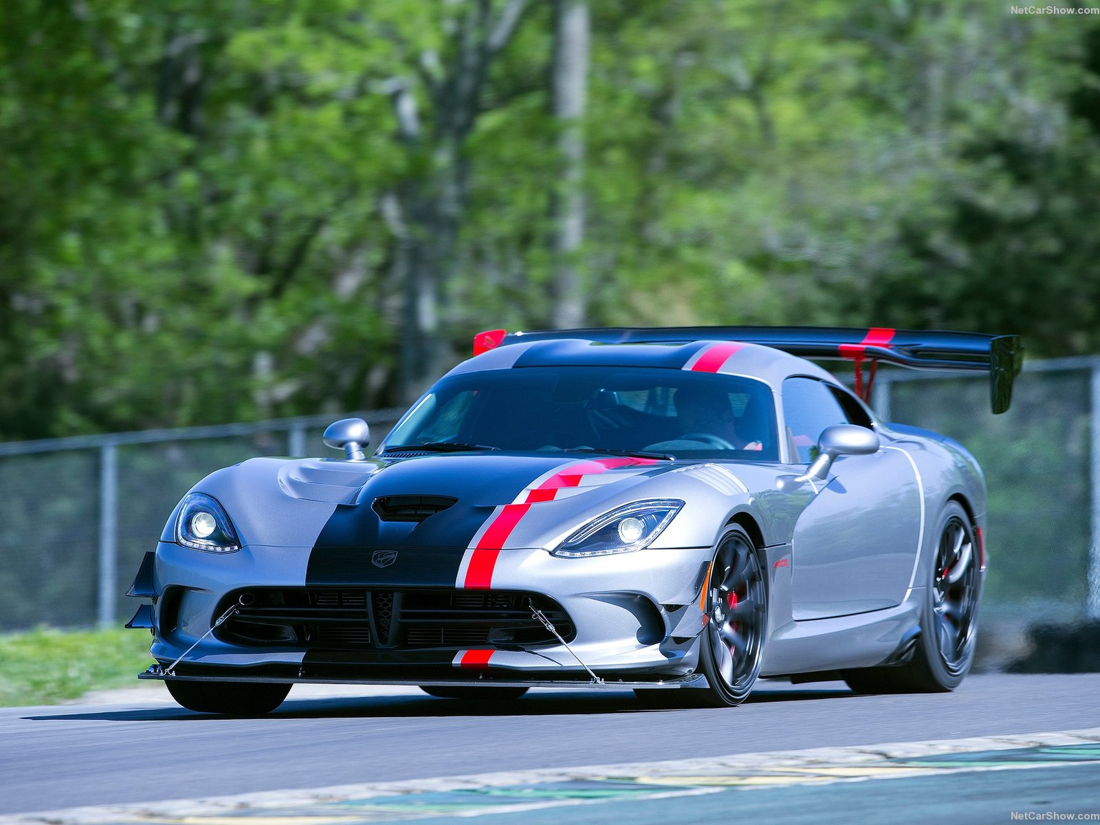 Oficial: Dodge Viper se aposenta em 31 de agosto