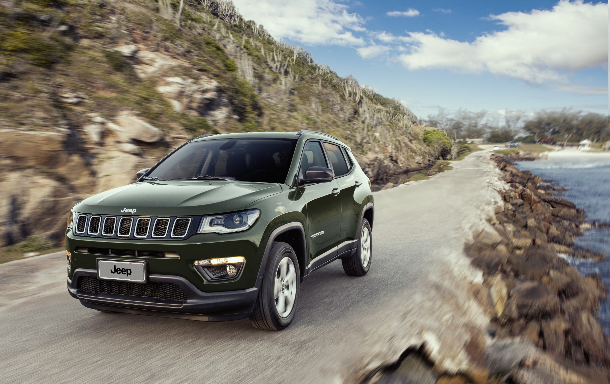 Jeep Compass ganha versão flex com tração 4x4
