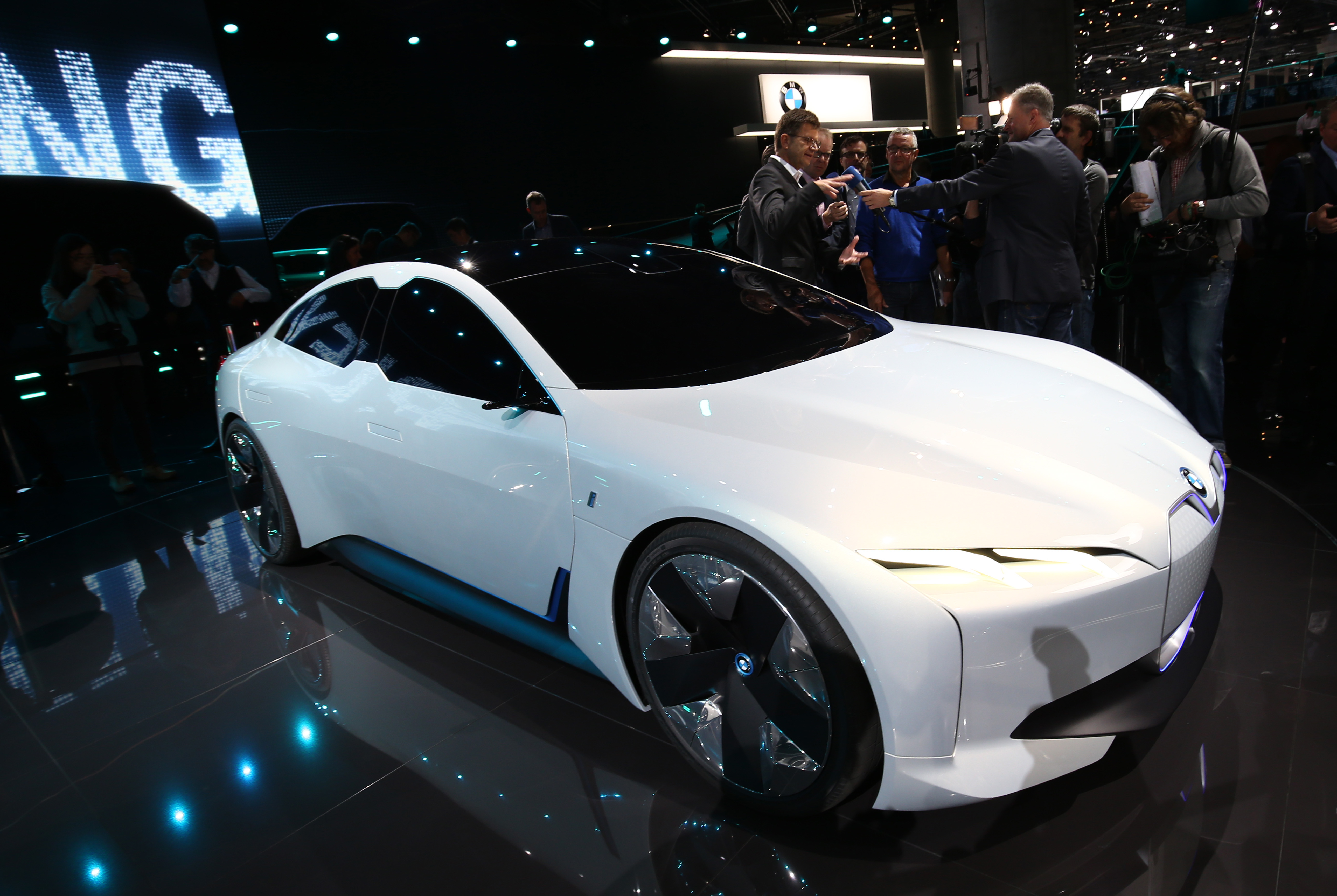 BMW i Vision Dynamics é mostrado em Frankfurt
