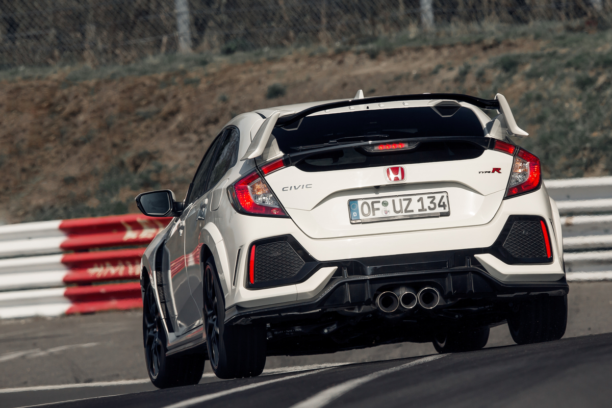 Vídeo mostra Civic Type R passando dos 280 km/h