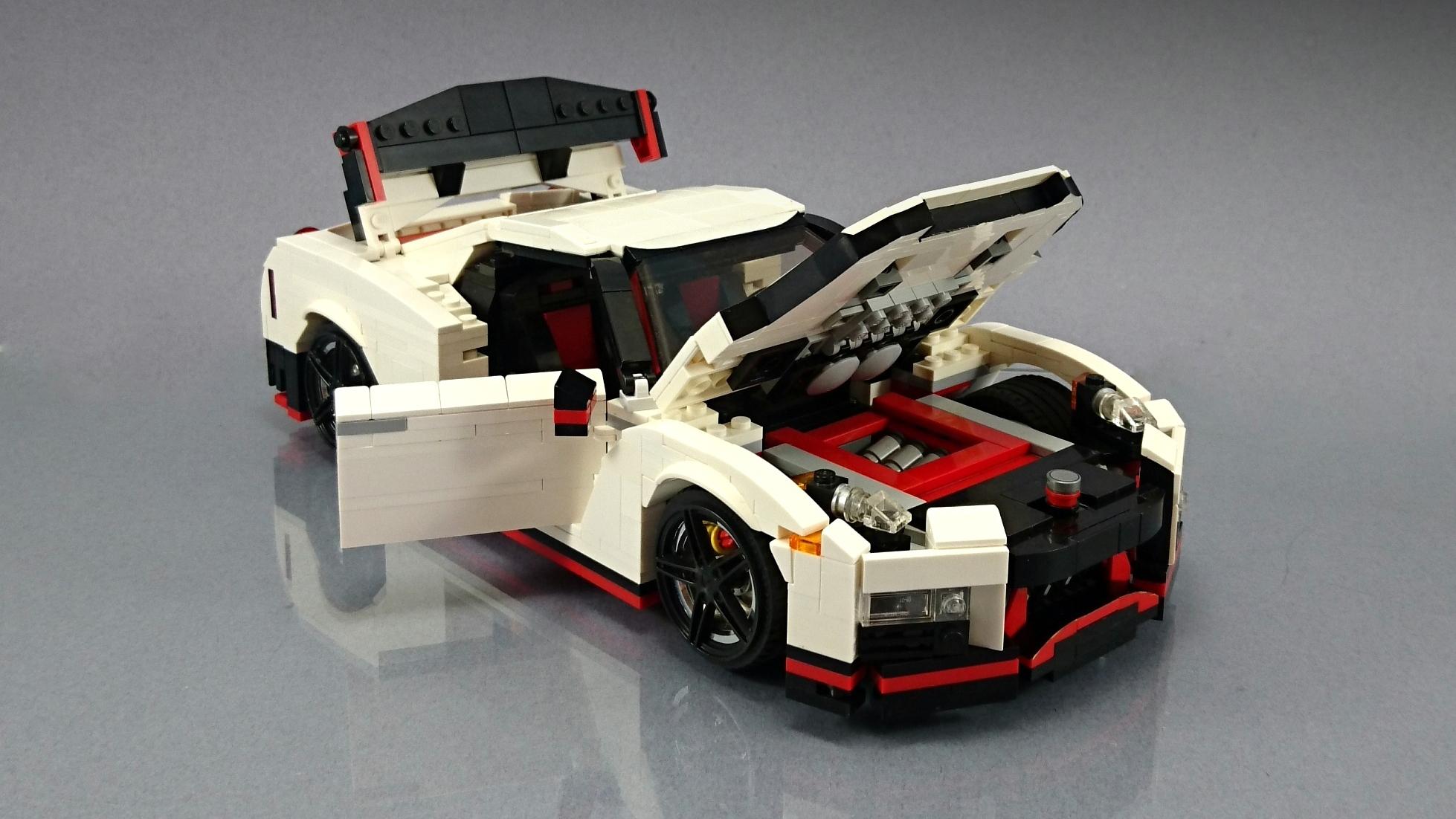 Que tal um Nissan GT-R Nismo de Lego?