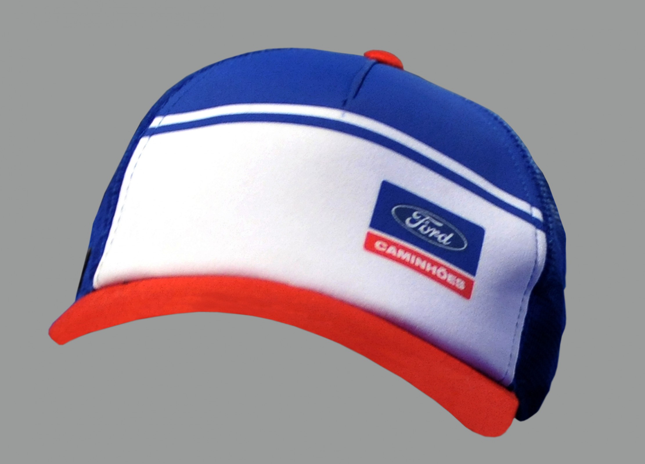 Boné da Ford alerta se motorista está sonolento