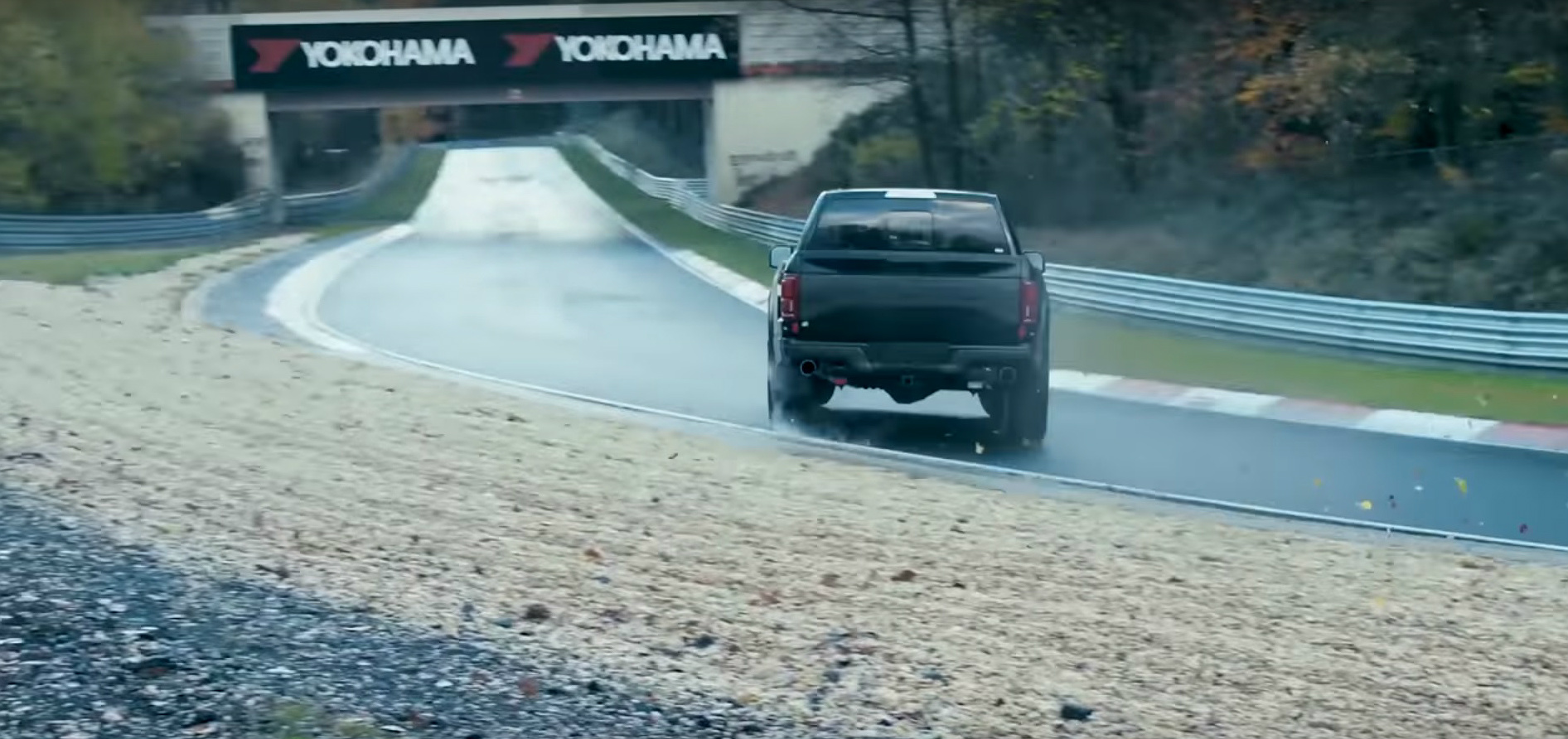 Vídeo: F-150 Raptor fazendo drift em Nurburgring?