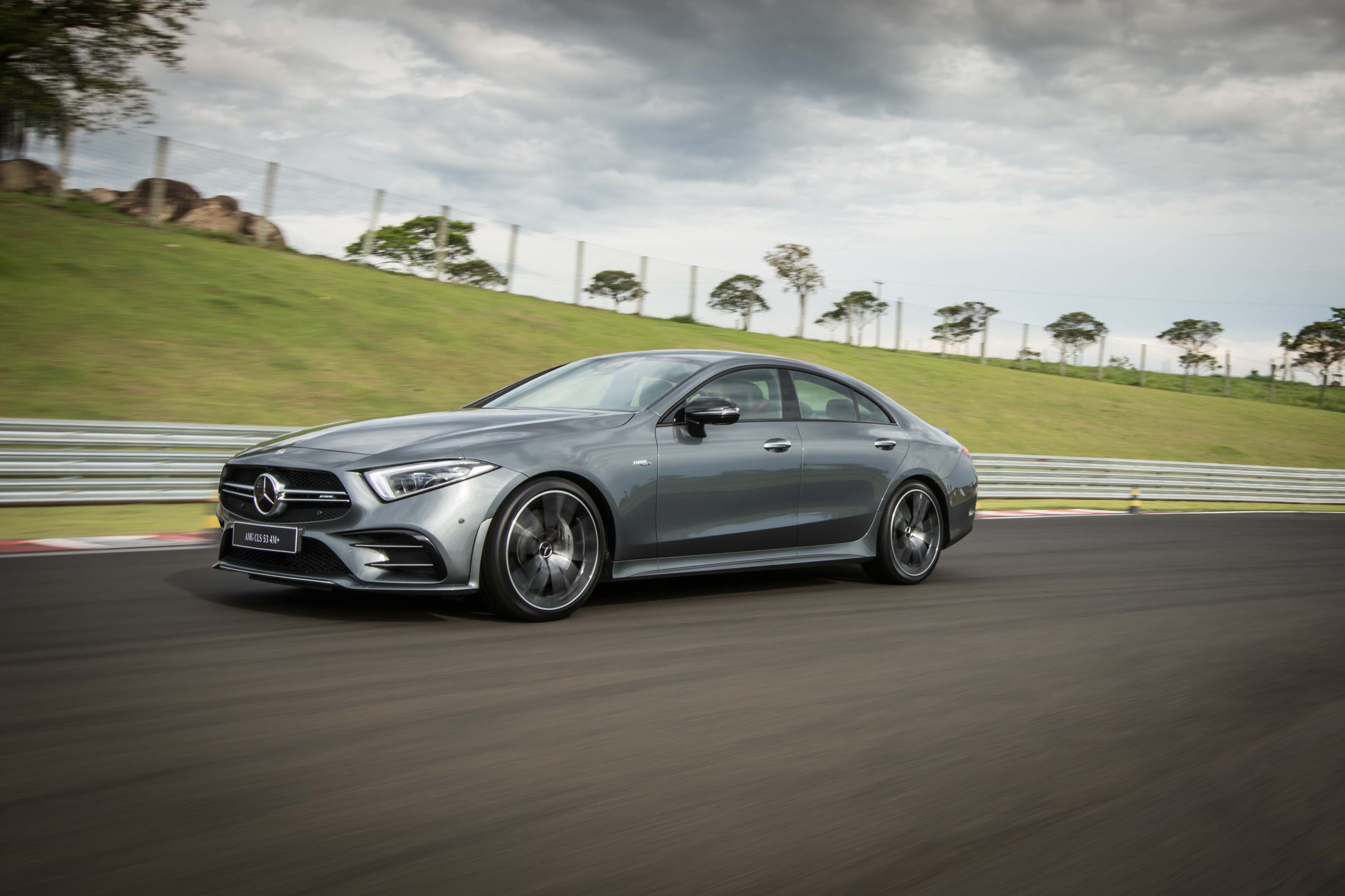 Aceleramos o novo Mercedes CLS 53 AMG híbrido