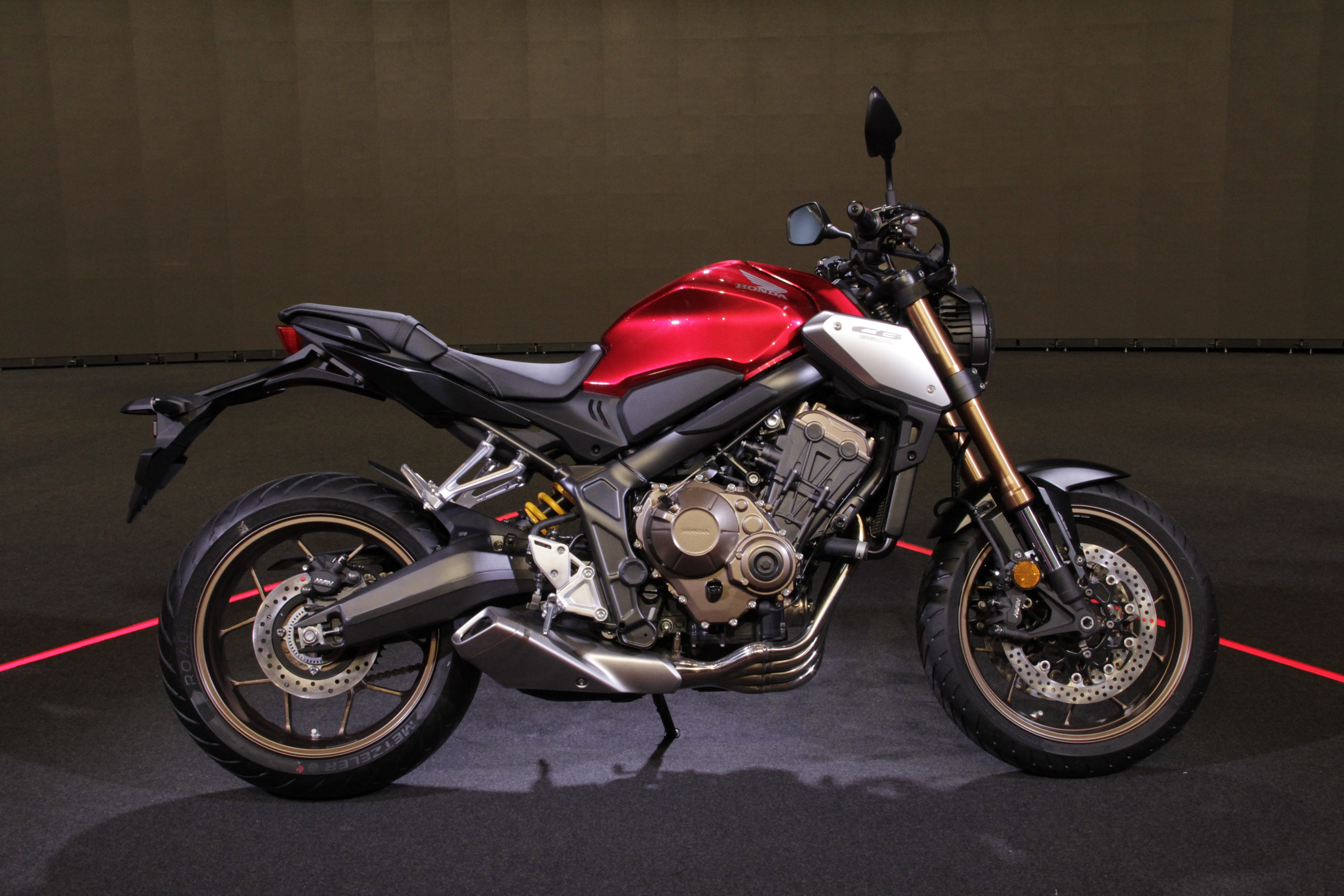 Nova motocicleta CB 650R é aposta neoclássica da Honda