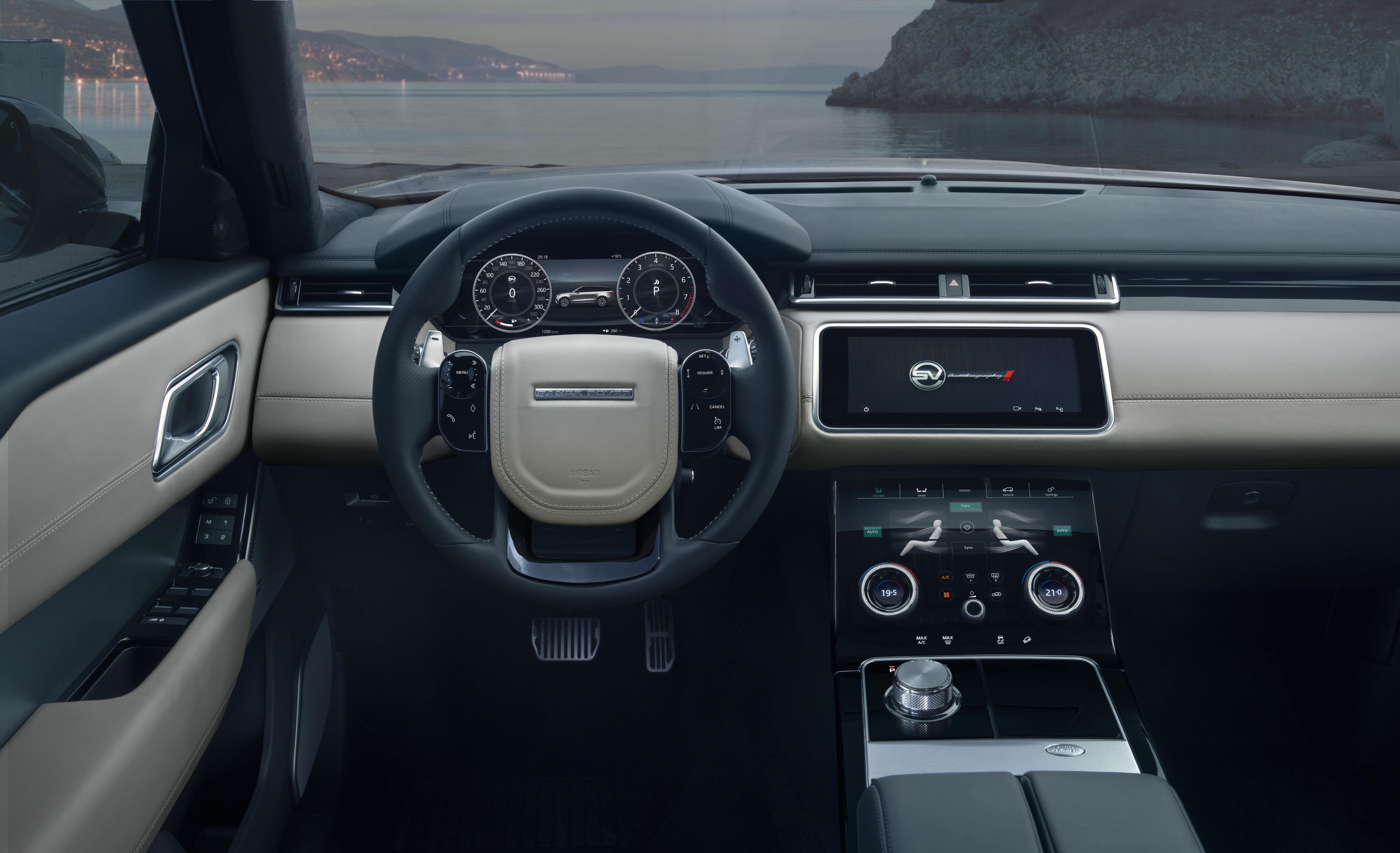 Range Rover Velar ganha versão V8 com nome gigante