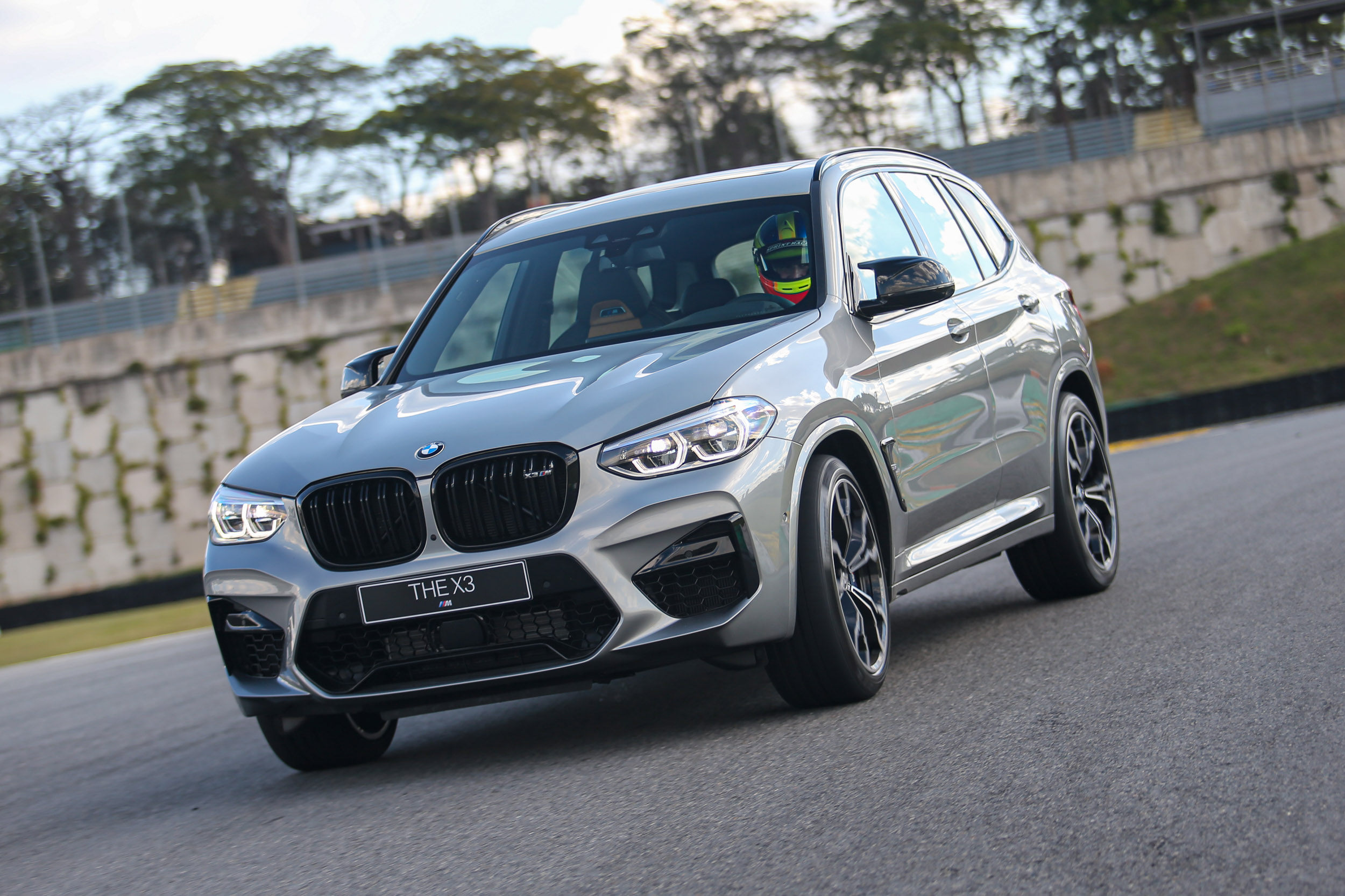 BMW mostra muitas (e boas) novidades para o Brasil