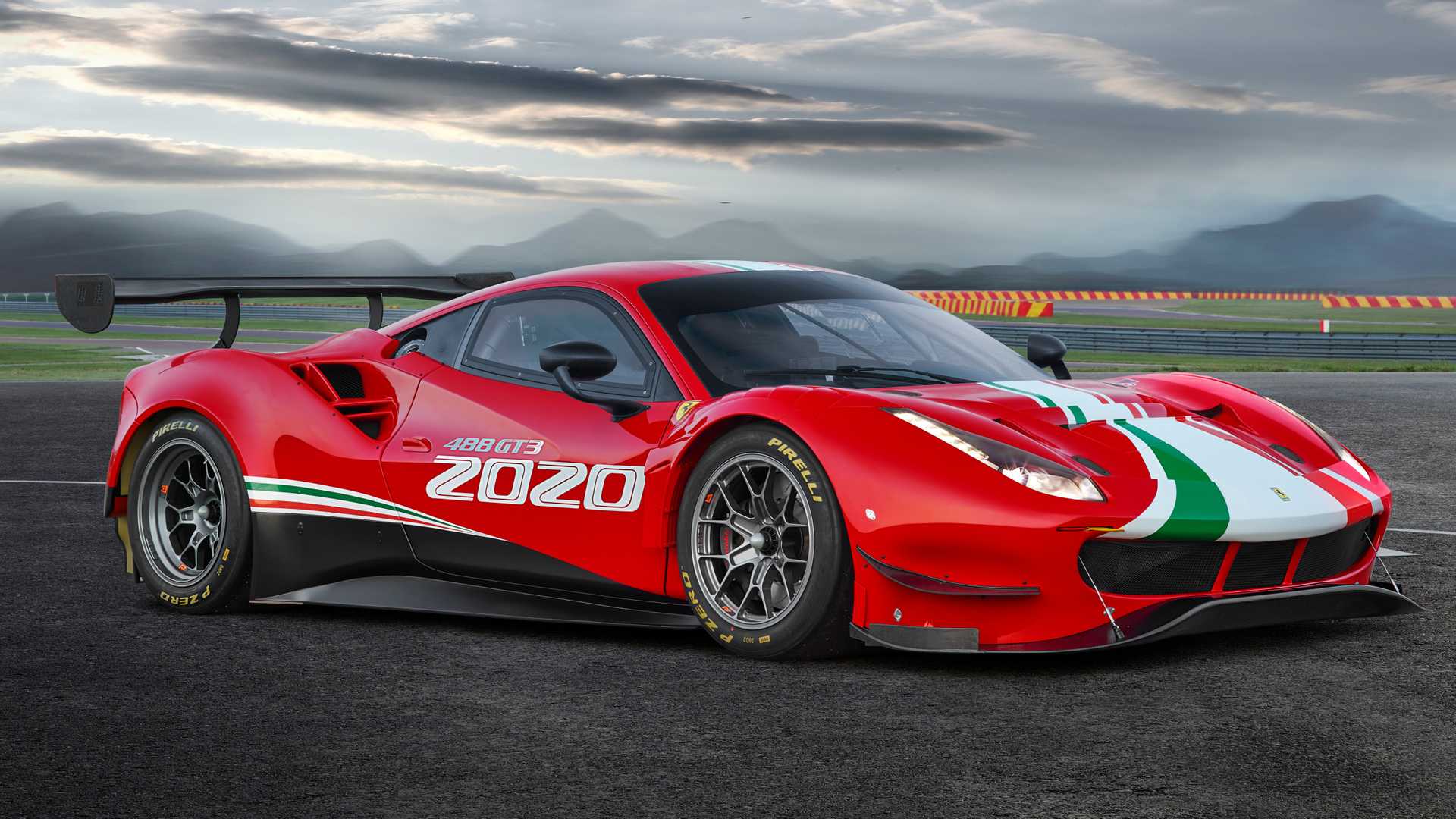 Ferrari apresenta 488 Challenge EVO