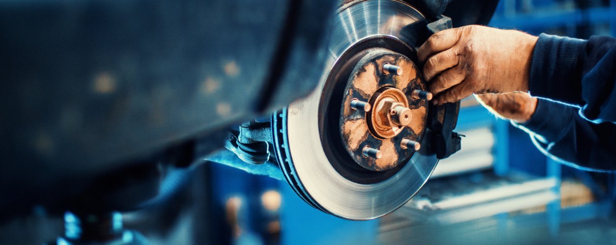 Conheça os tipos de freio e a diferença entre eles