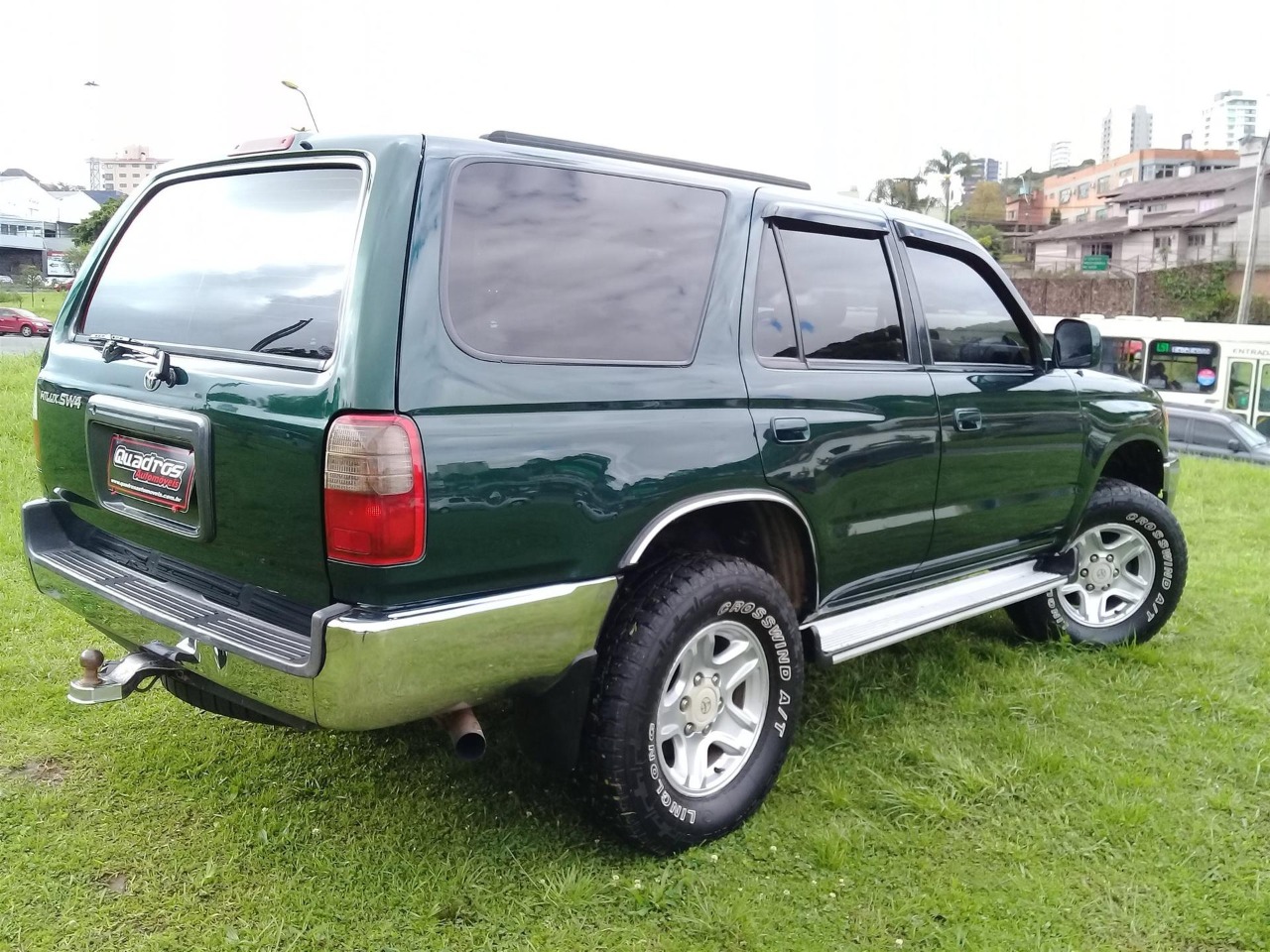 Achei na Webmotors: Toyota Hilux SW4