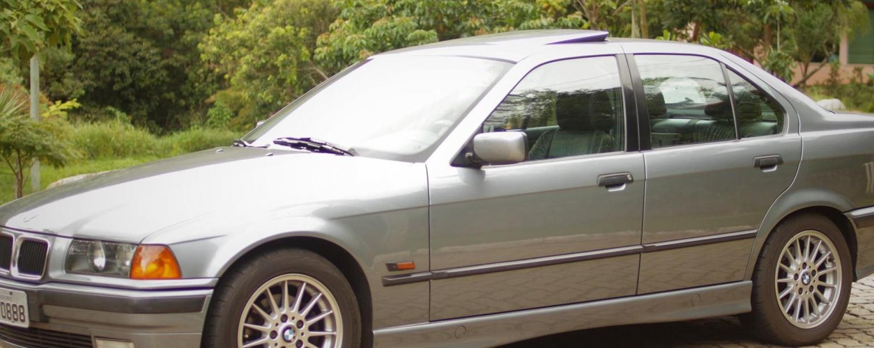 Achei na Webmotors: BMW 328i 1996