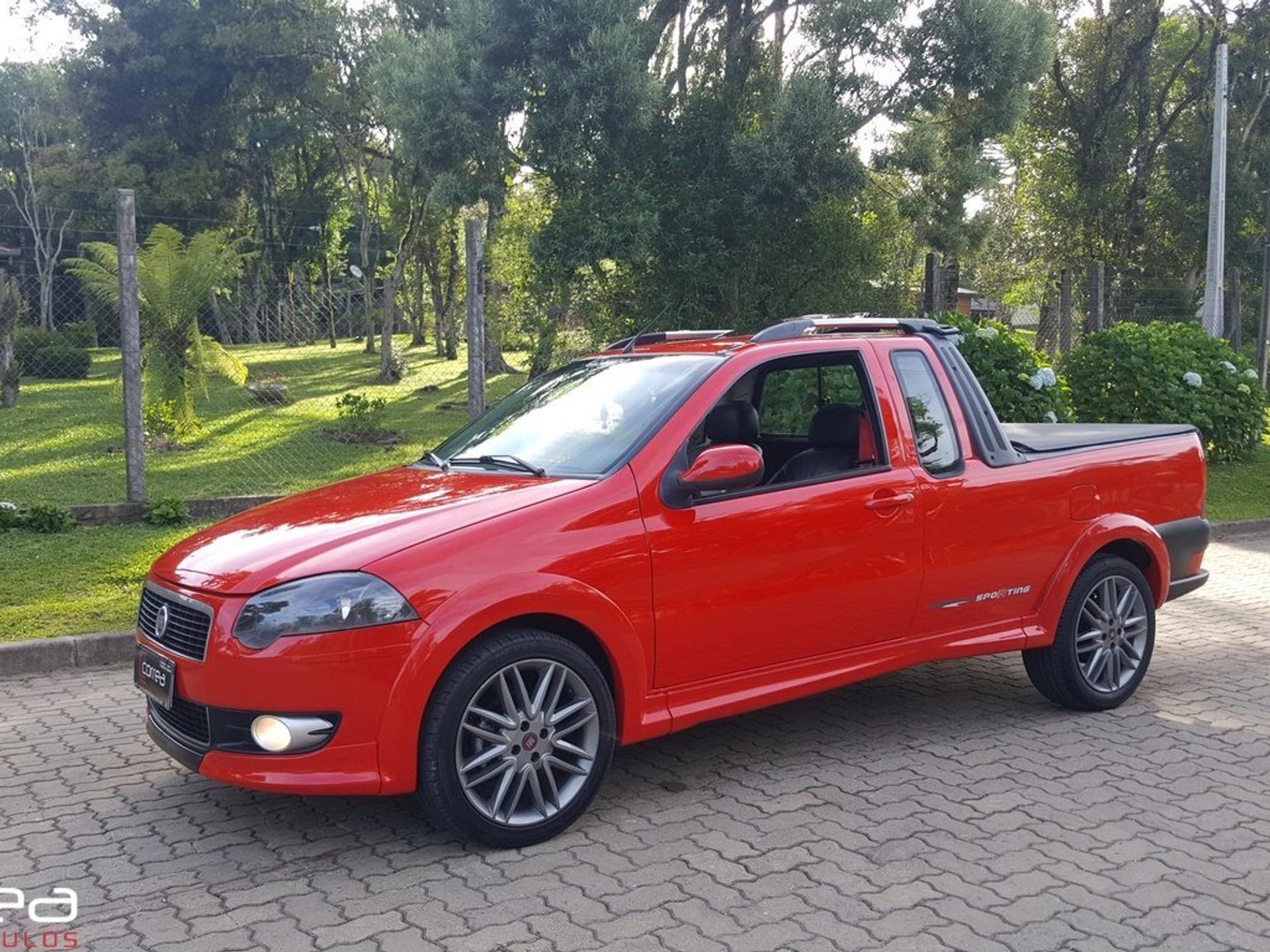 Achei na Webmotors: Fiat Strada Sporting