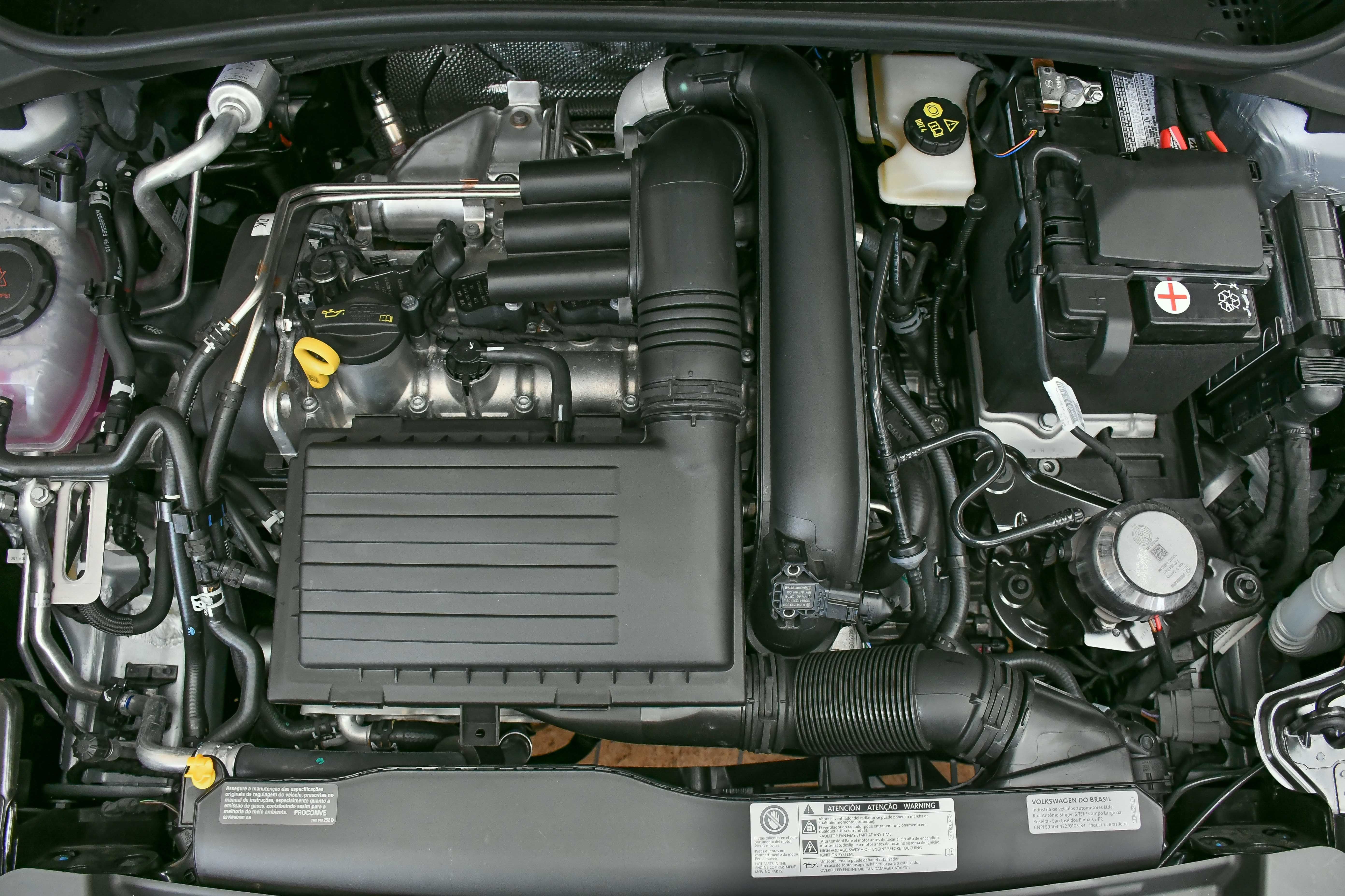 SUVs turbinados: Renegade 2022 x T-Cross Highline