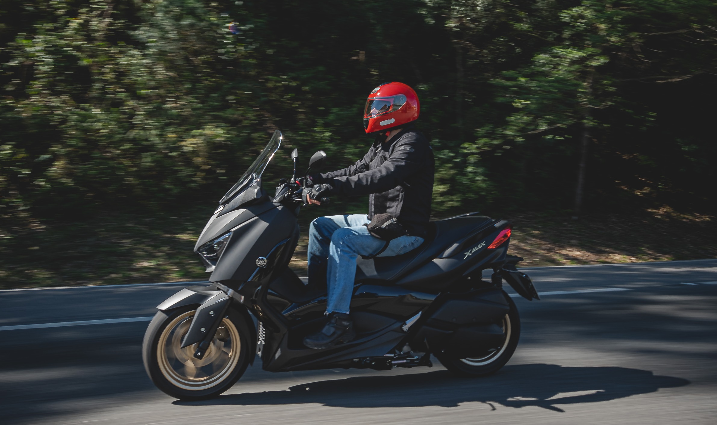 Yamaha XMax 250: quem espera sempre alcança