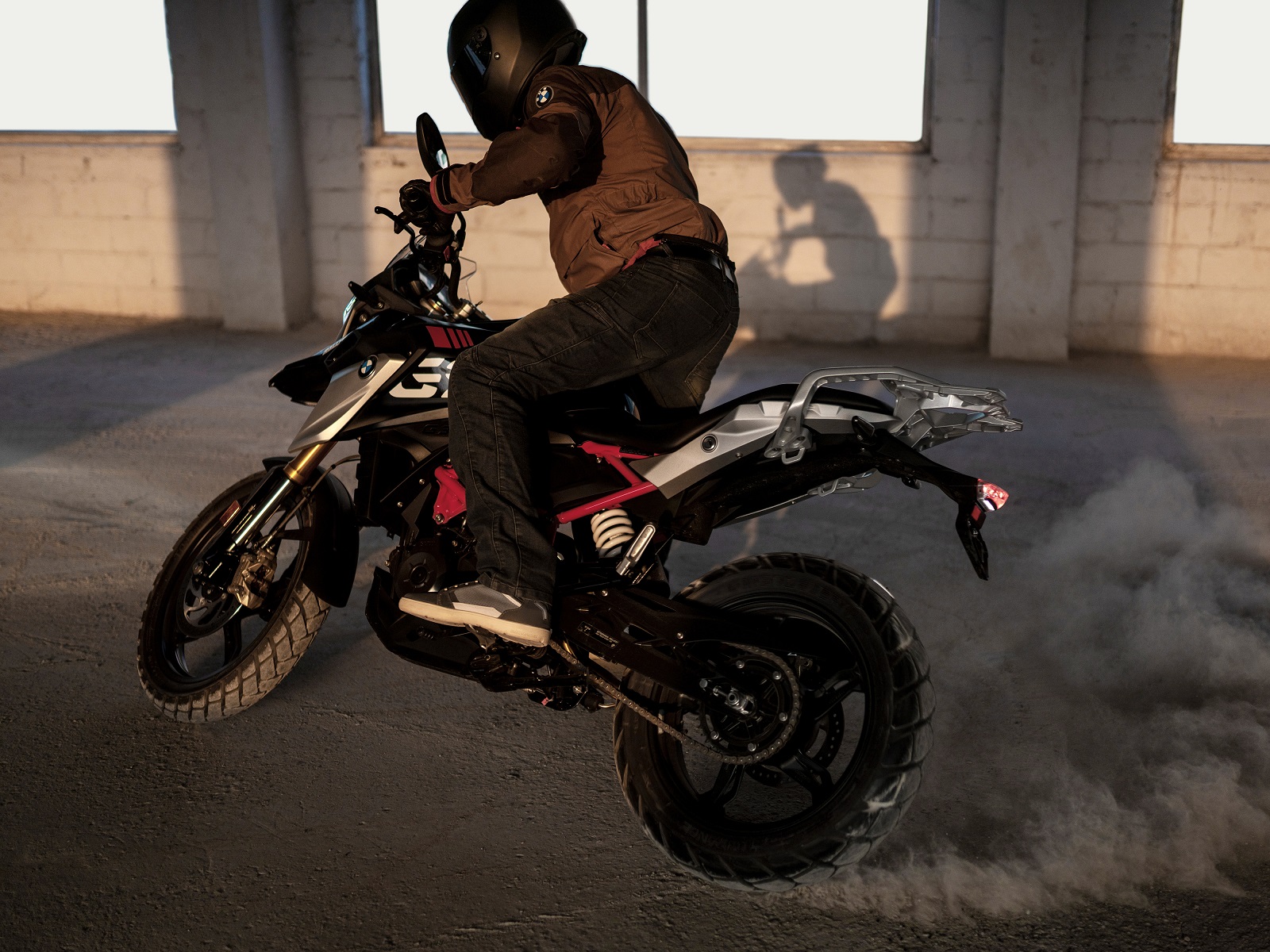 BMW apresenta nova G 310 GS com retoques visuais