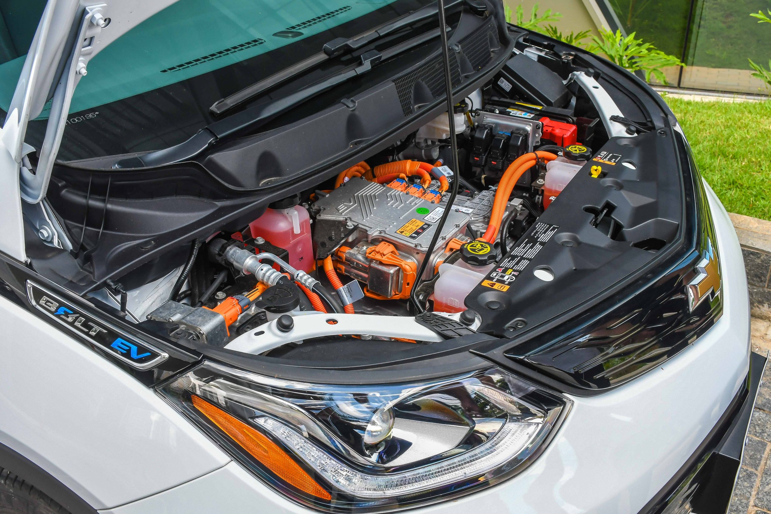 BMW i3 vs. Chevrolet Bolt: duelo antes da mudança