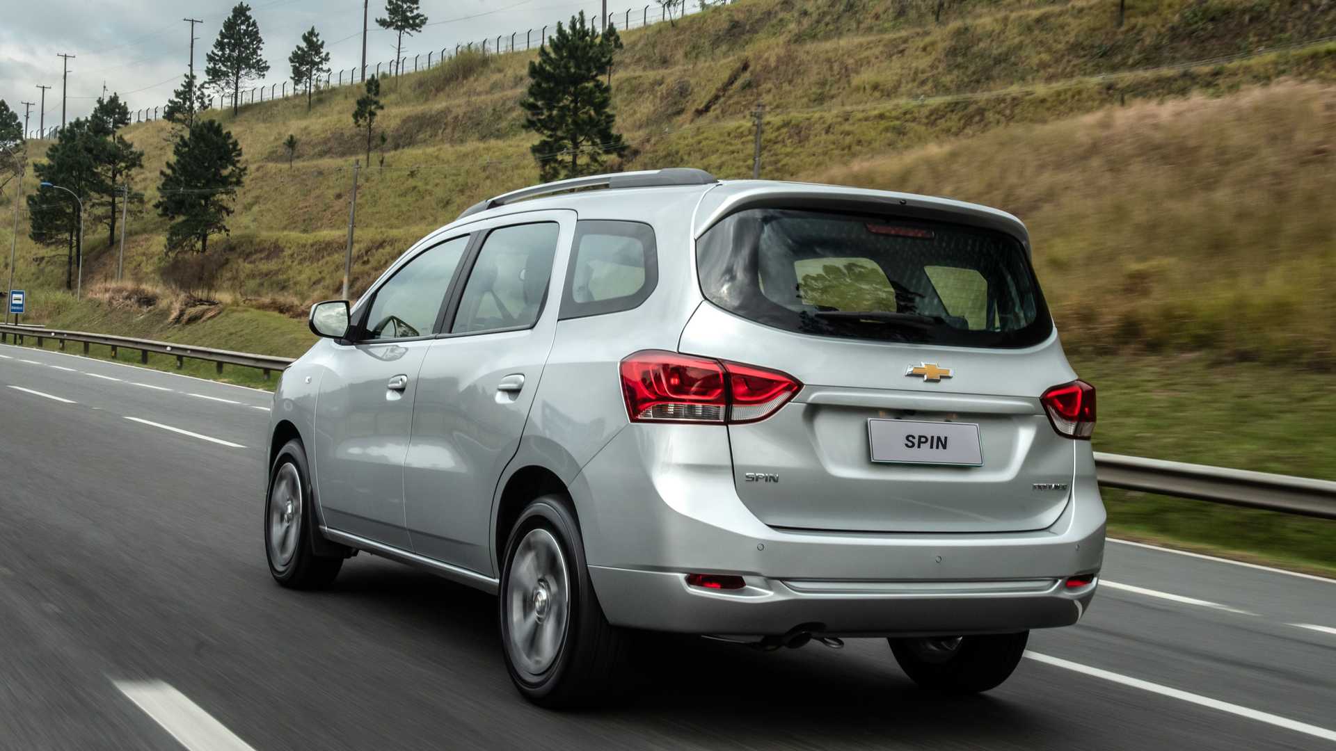 Chevrolet Spin ganha nova versão na linha 2022