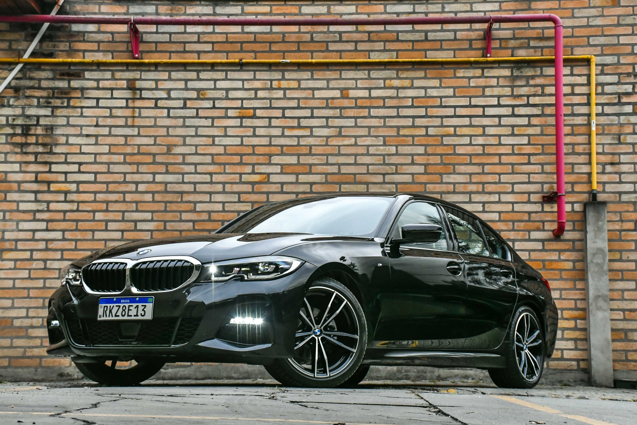 BMW 320i M Sport é prova de que Brasil produz luxo