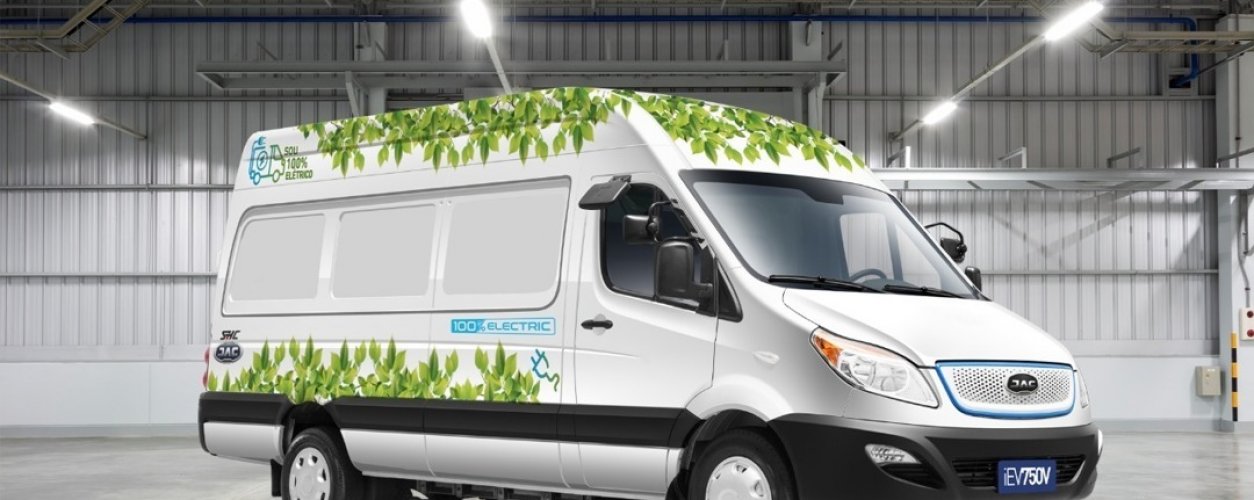 JAC lança van elétrica no Brasil