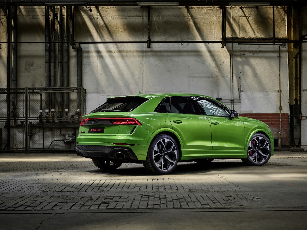 Audi RS6 x RSQ8: qual esportivo tem mais espaço?