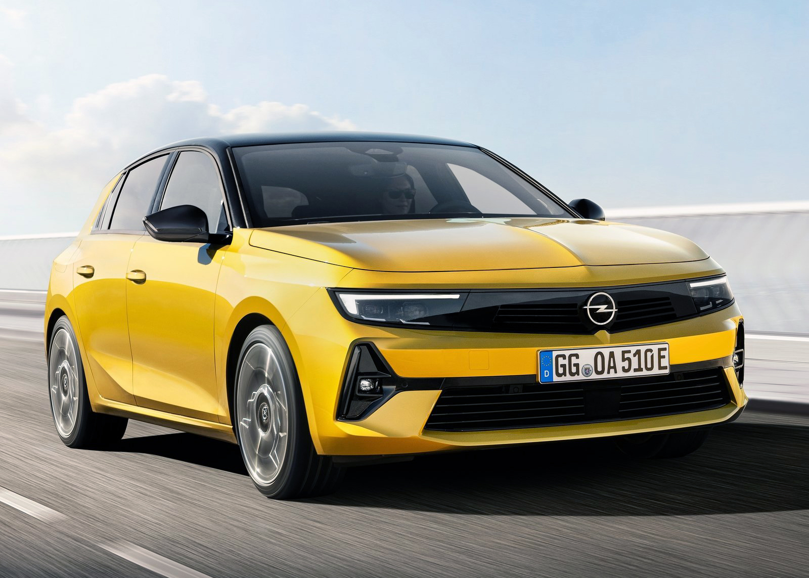 Novo Opel Astra é híbrido e chega em 2022