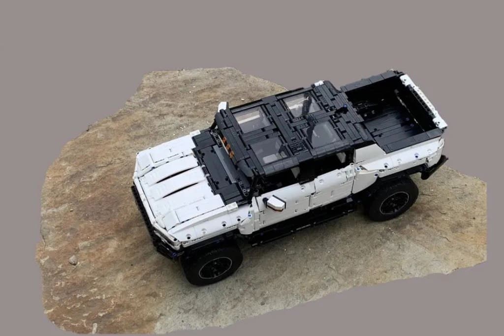 Fãs criam Lego do Hummer EV que anda para valer