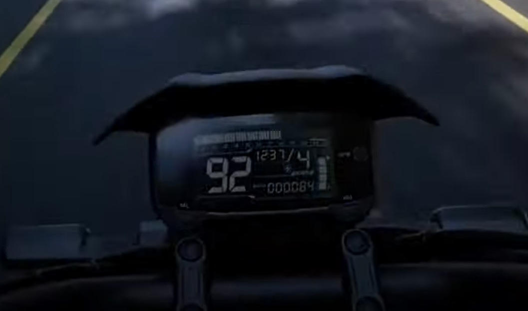 Surpresa! Haojue mostra a TR 300 de produção