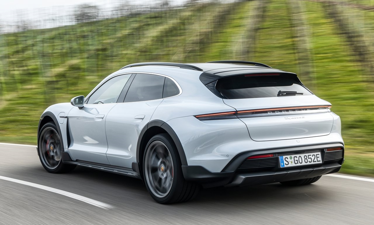 Perua do Porsche Taycan estreia por R$ 685 mil