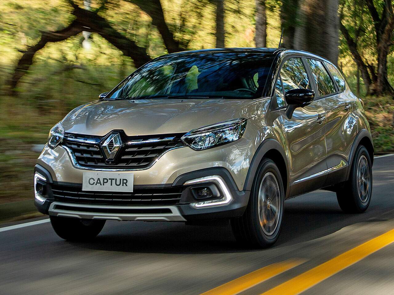 Renault Captur x Jeep Compass: aqui é motor turbo 1.3