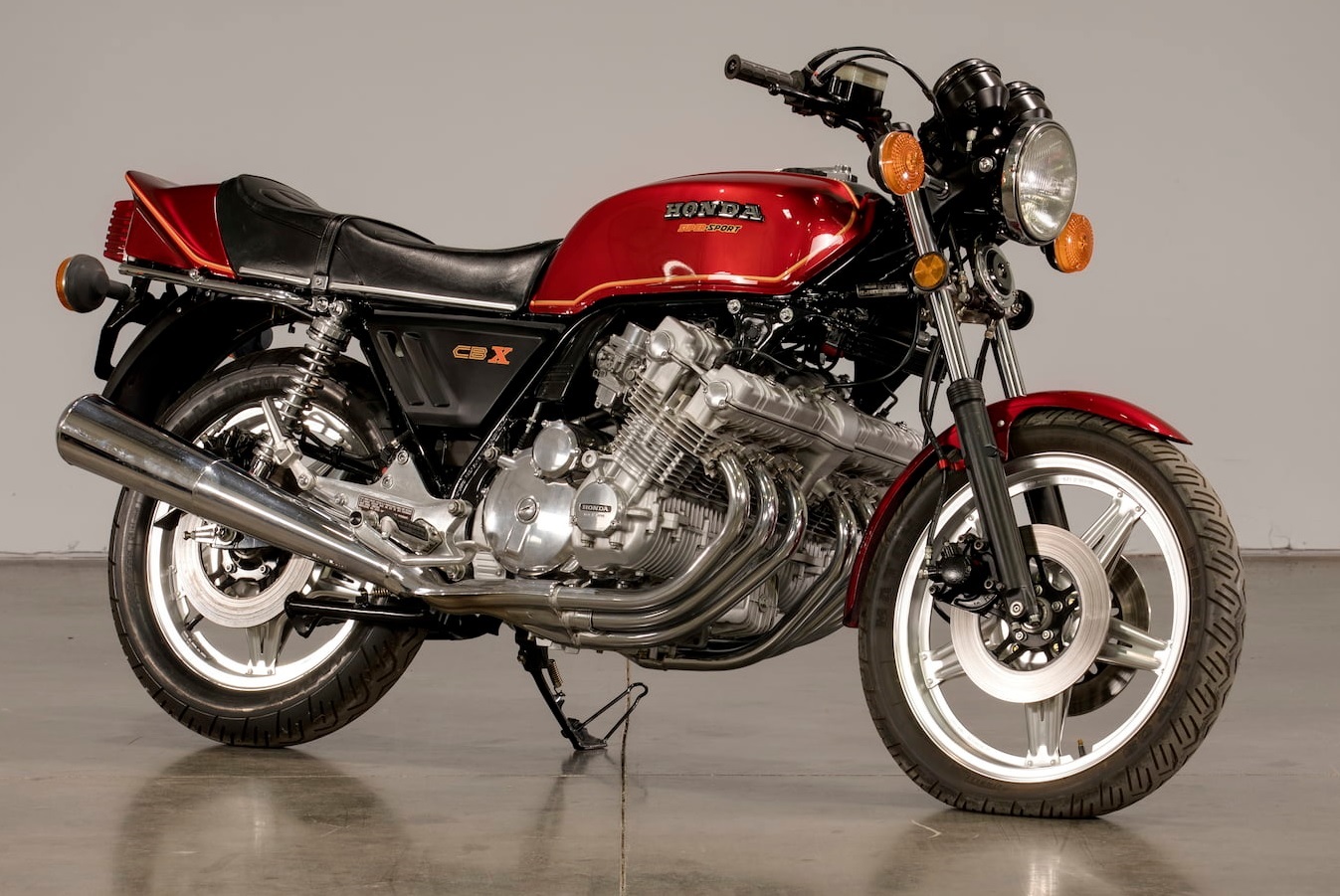Honda CBX 1050 Uma Lenda Rara E Ainda Cobi ada