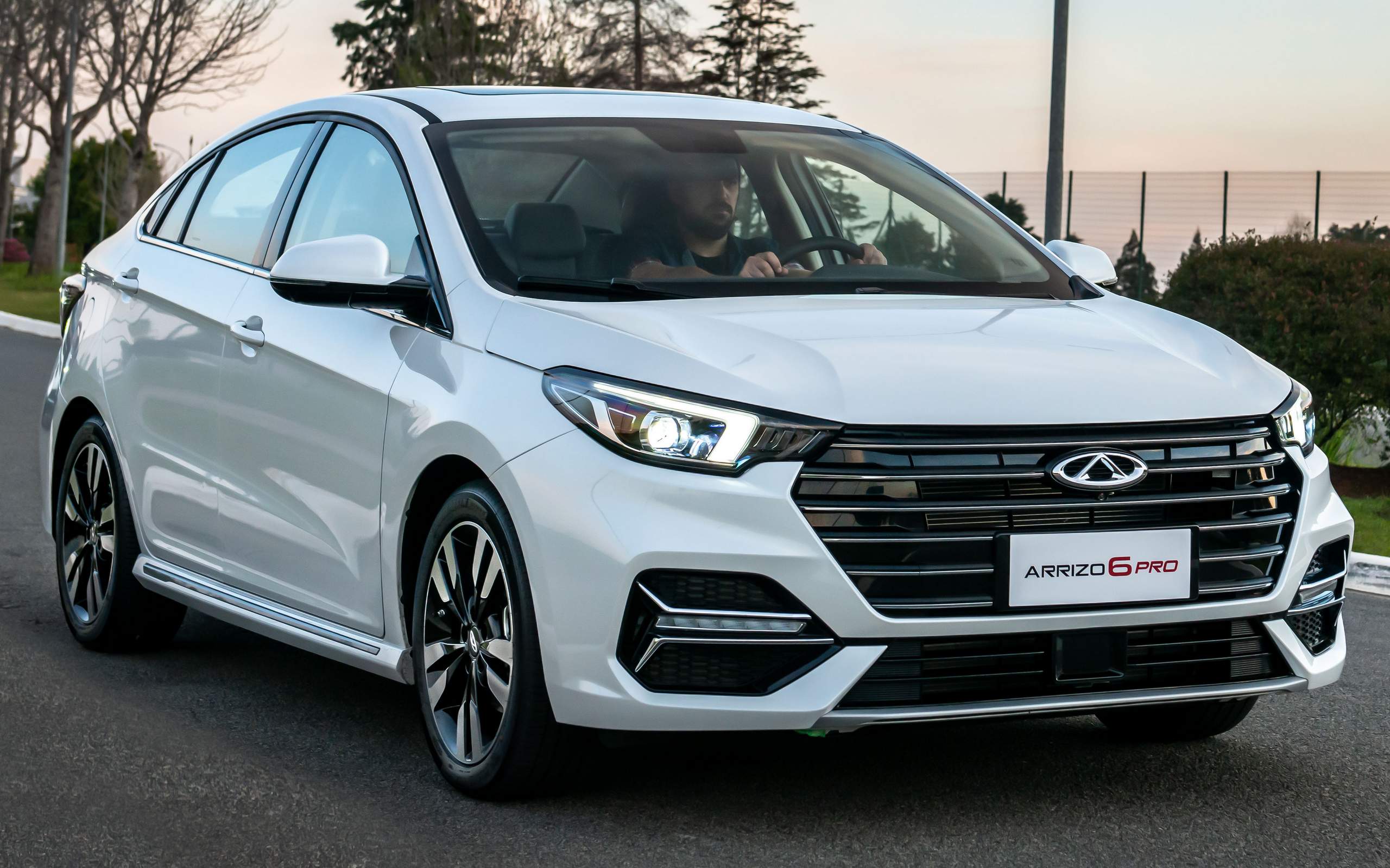 Arrizo 6 Pro ganha alavanca de câmbio tipo joystick