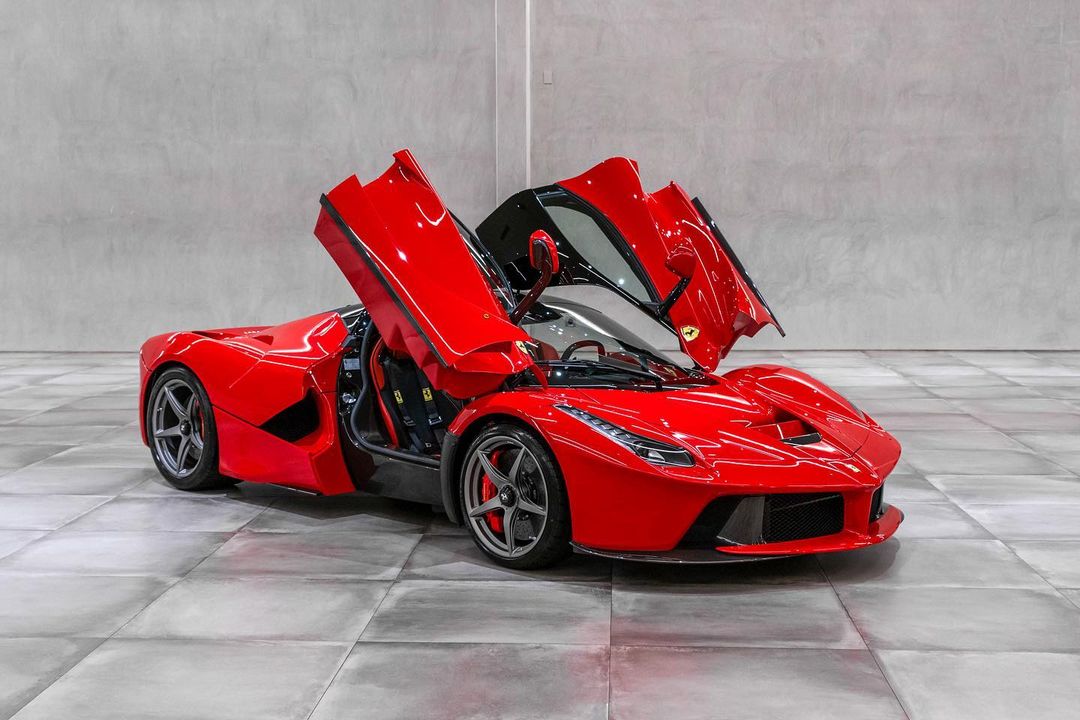 LaFerrari no Brasil: Conheça a Única no País - Webmotors