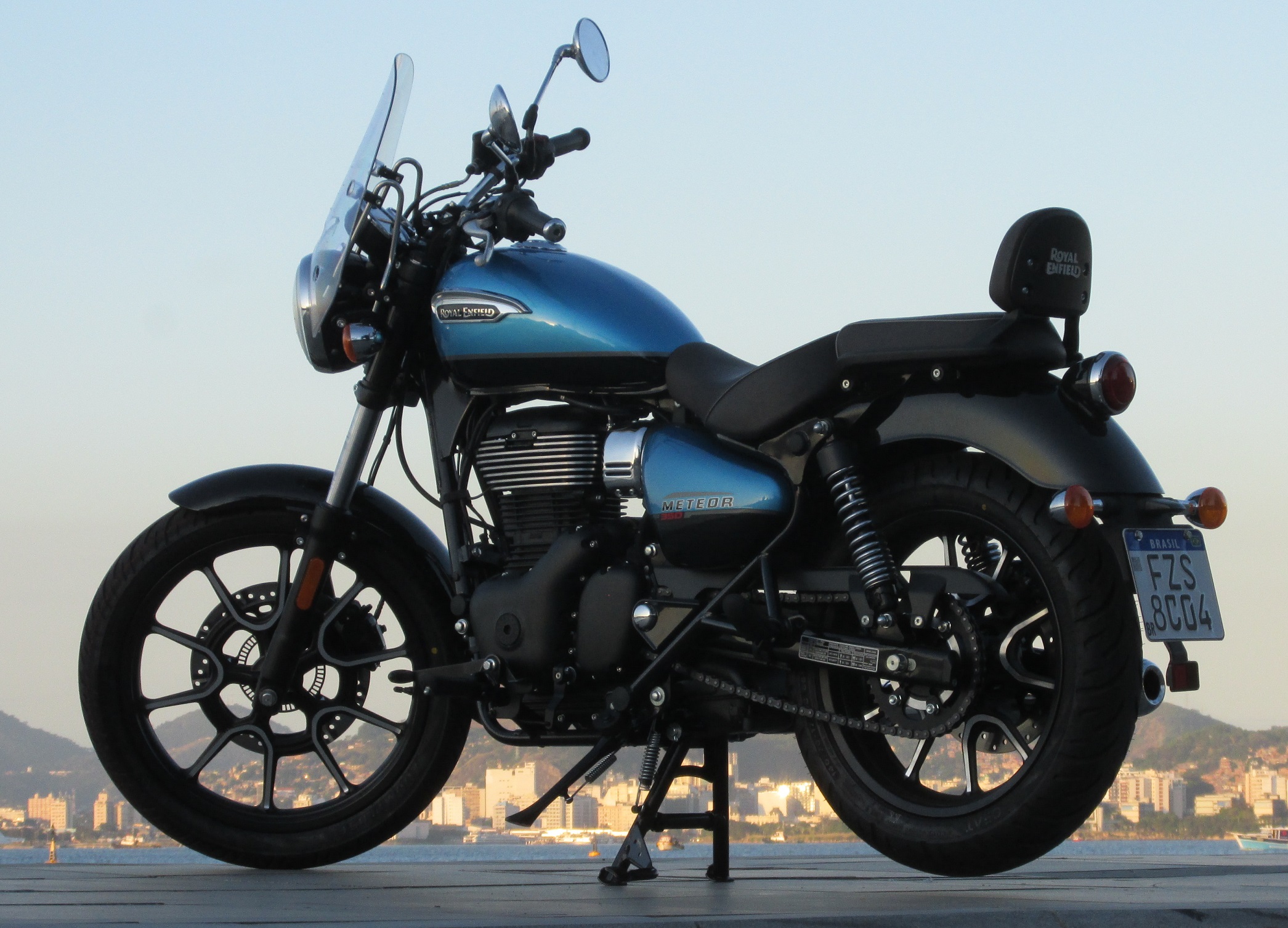 Review: um ano de Royal Enfield Meteor 350