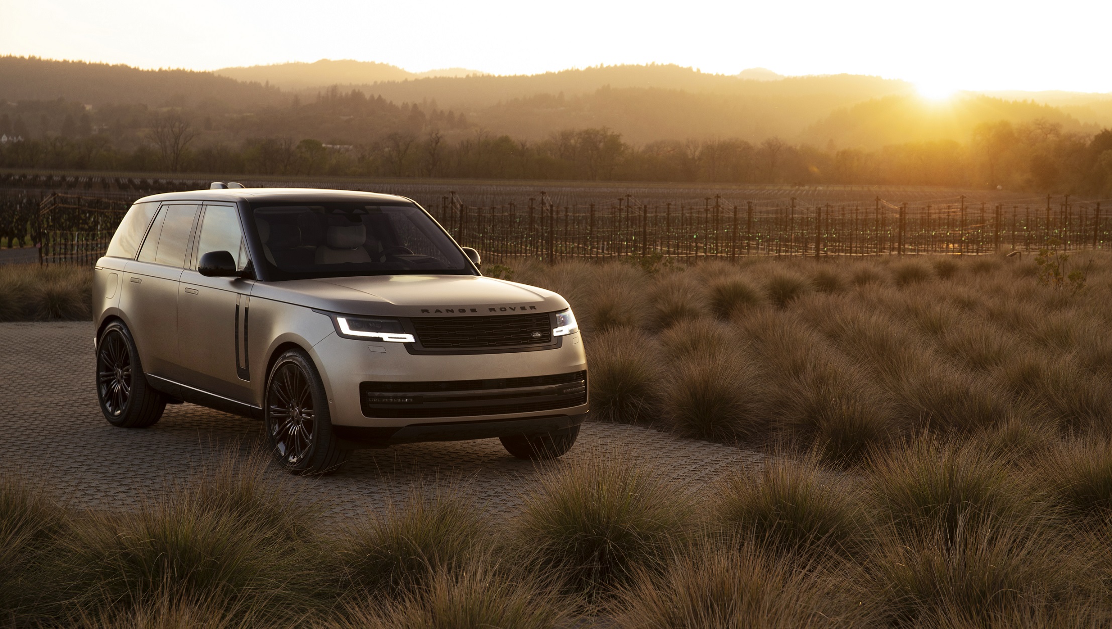 Range Rover: nova geração do SUV é lançada no Brasil