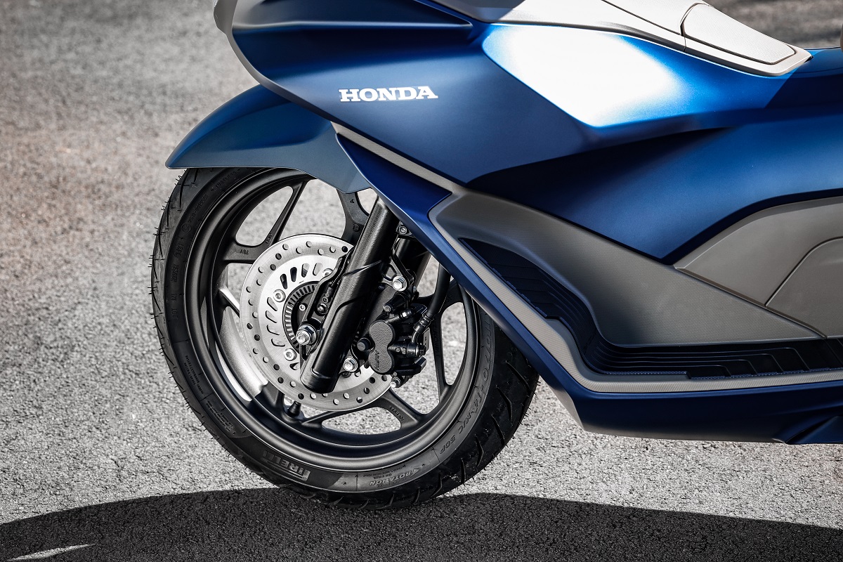Honda PCX 160 é lançada no Brasil por R$ 15.460