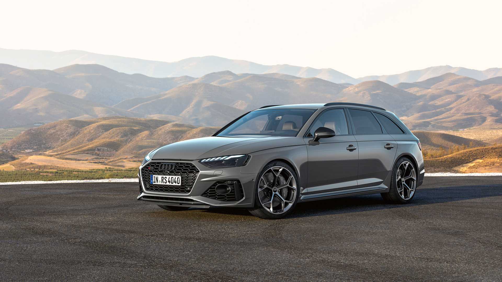 Audi RS4 e RS5 ganham pacotes de itens esportivos