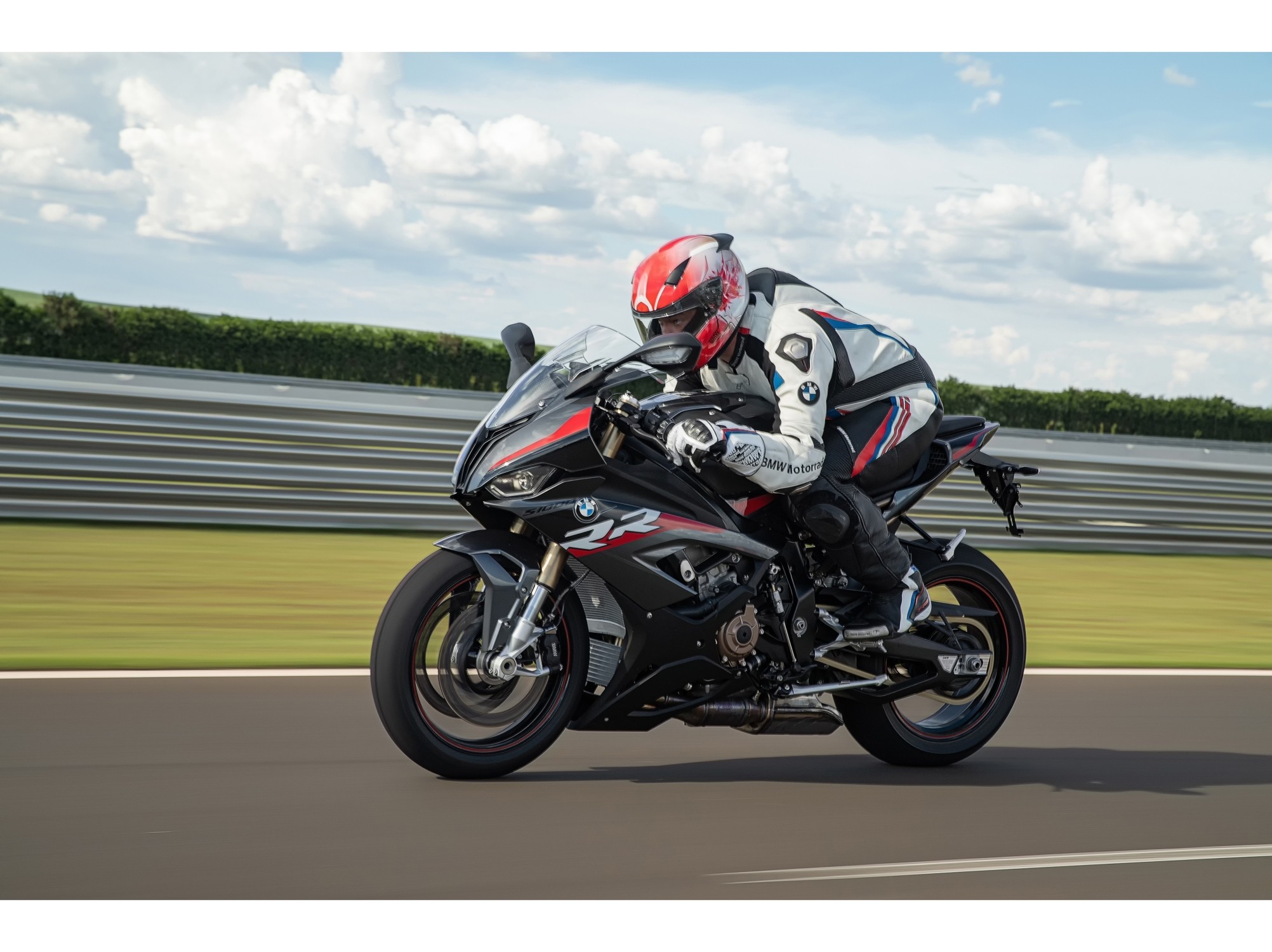 BMW lançará sete novas motos no Brasil até 2025