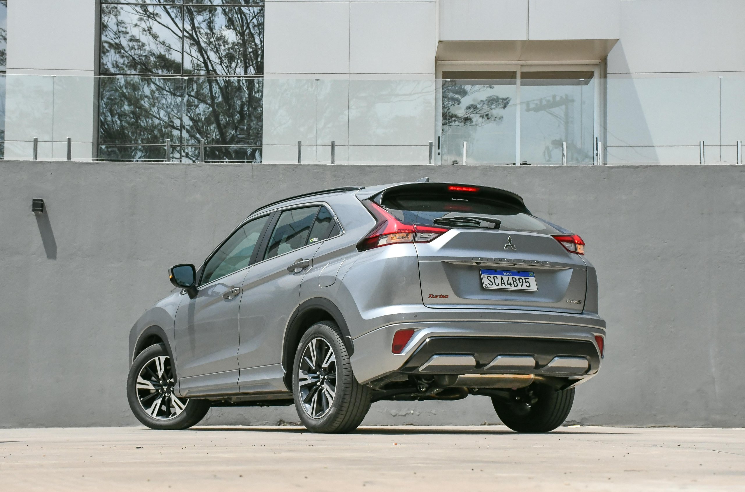 Eclipse Cross: 3 motivos para ter e 3 para não ter