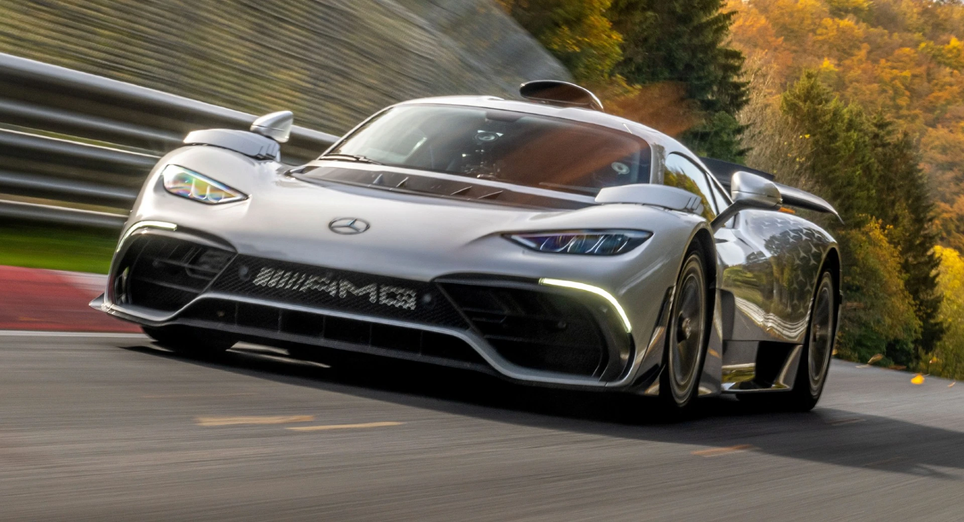 Mercedes-AMG One bate o recorde de Nurburgring